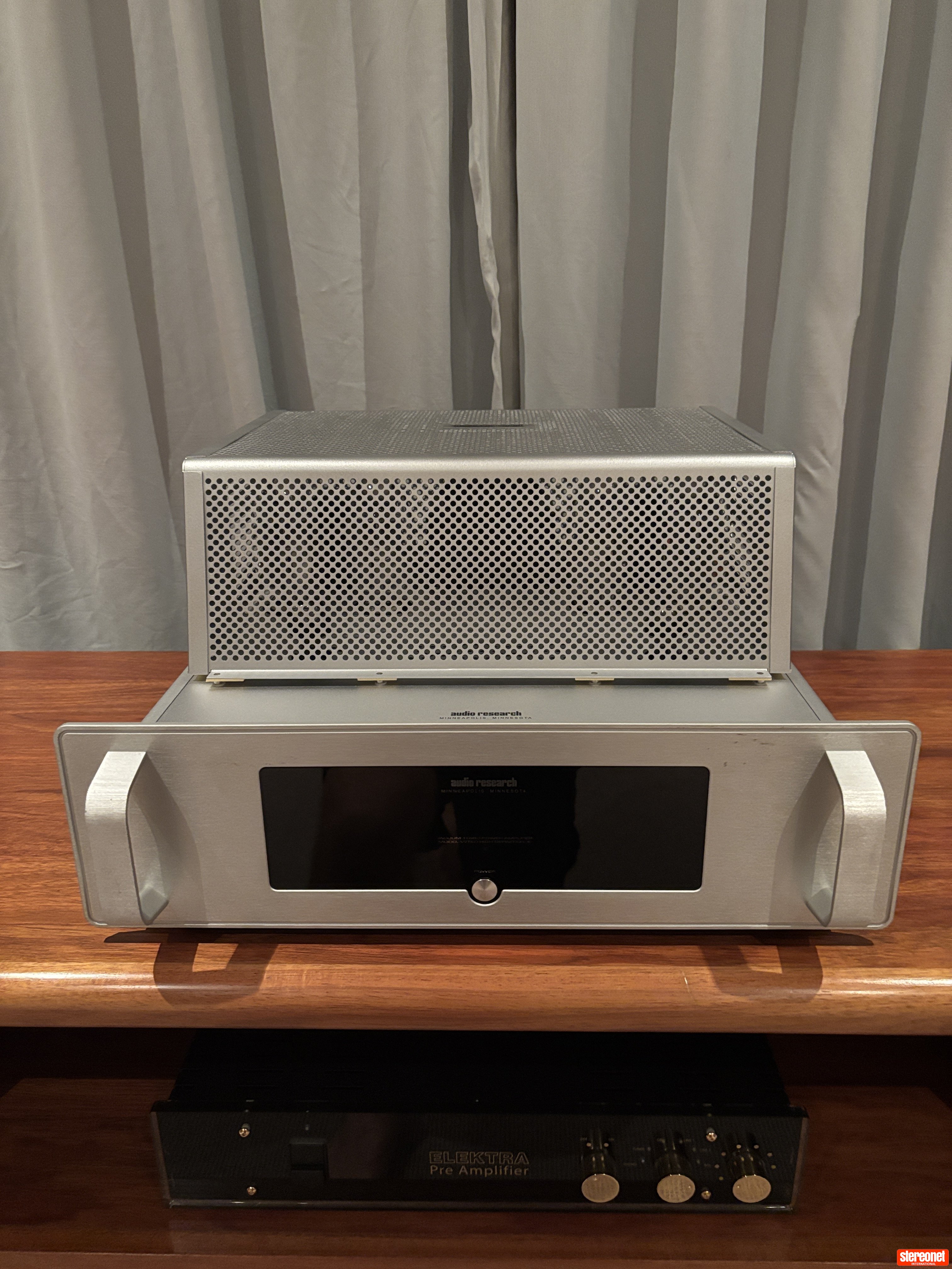 Audio Research VT80 Power Amplifier - Power Amplifiers - StereoNET