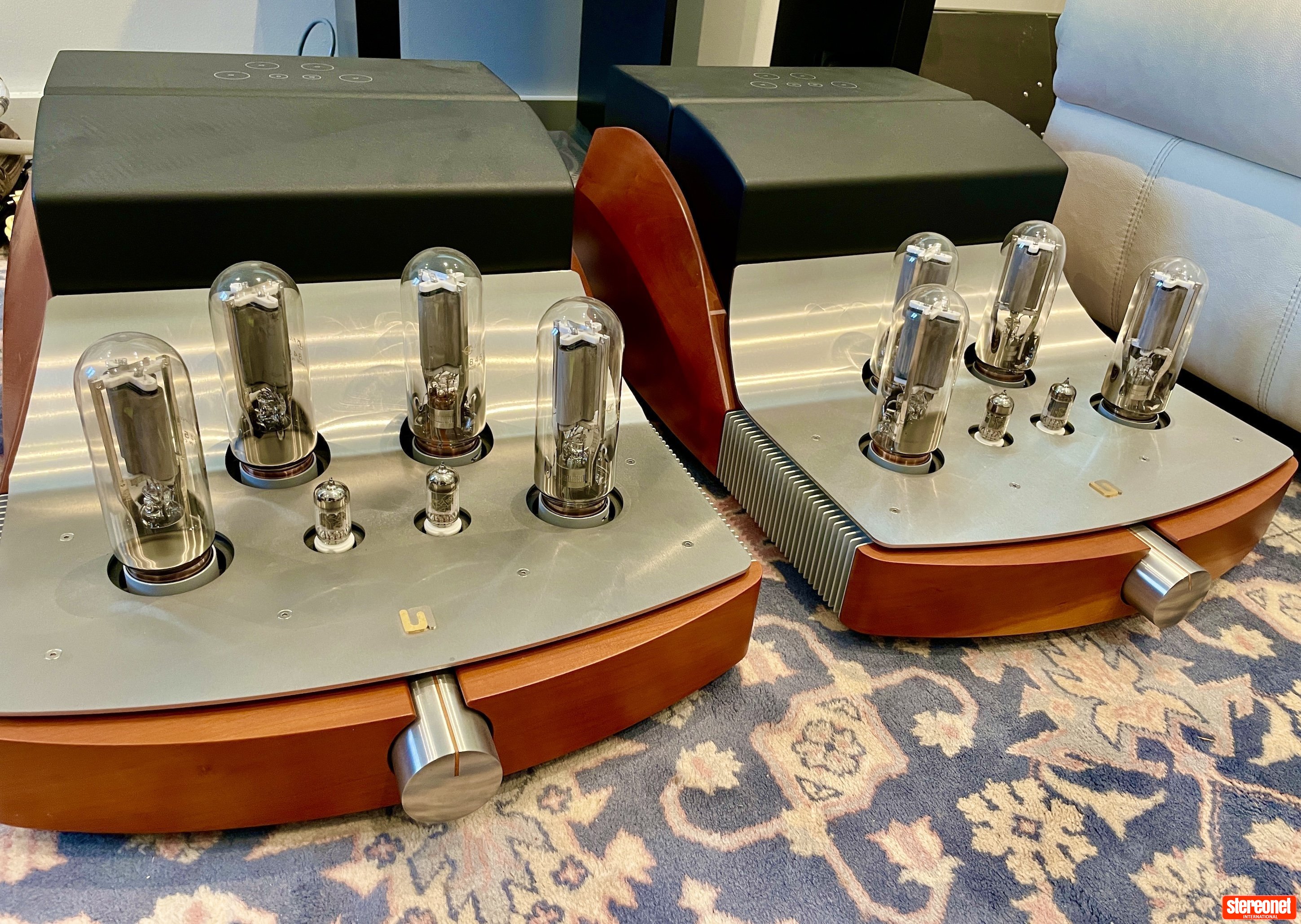 Unison Research Reference Series Pre / Power Combination - Power ...