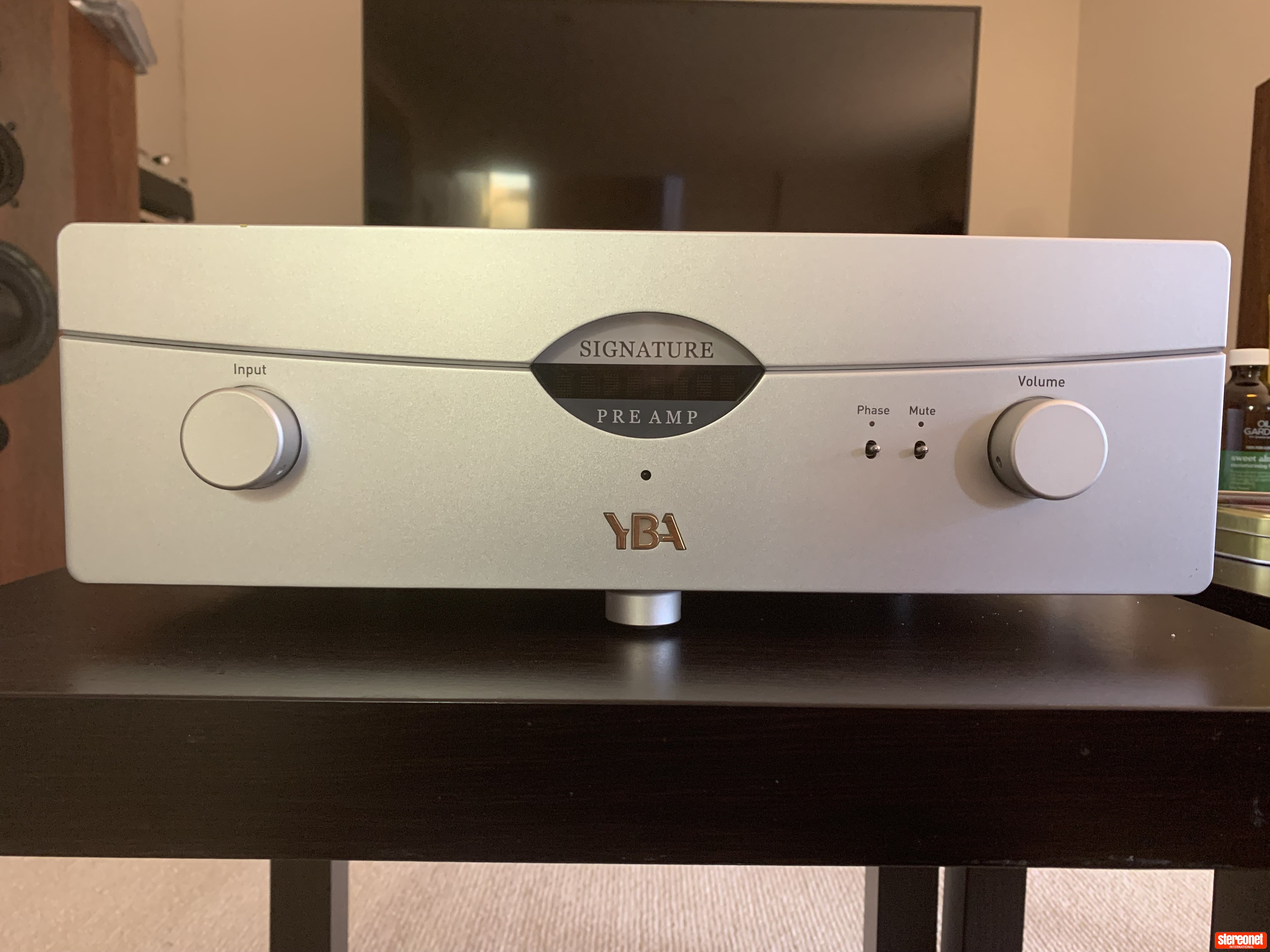 YBA Signature Pre Amplifier - Pre Amplifiers - StereoNET