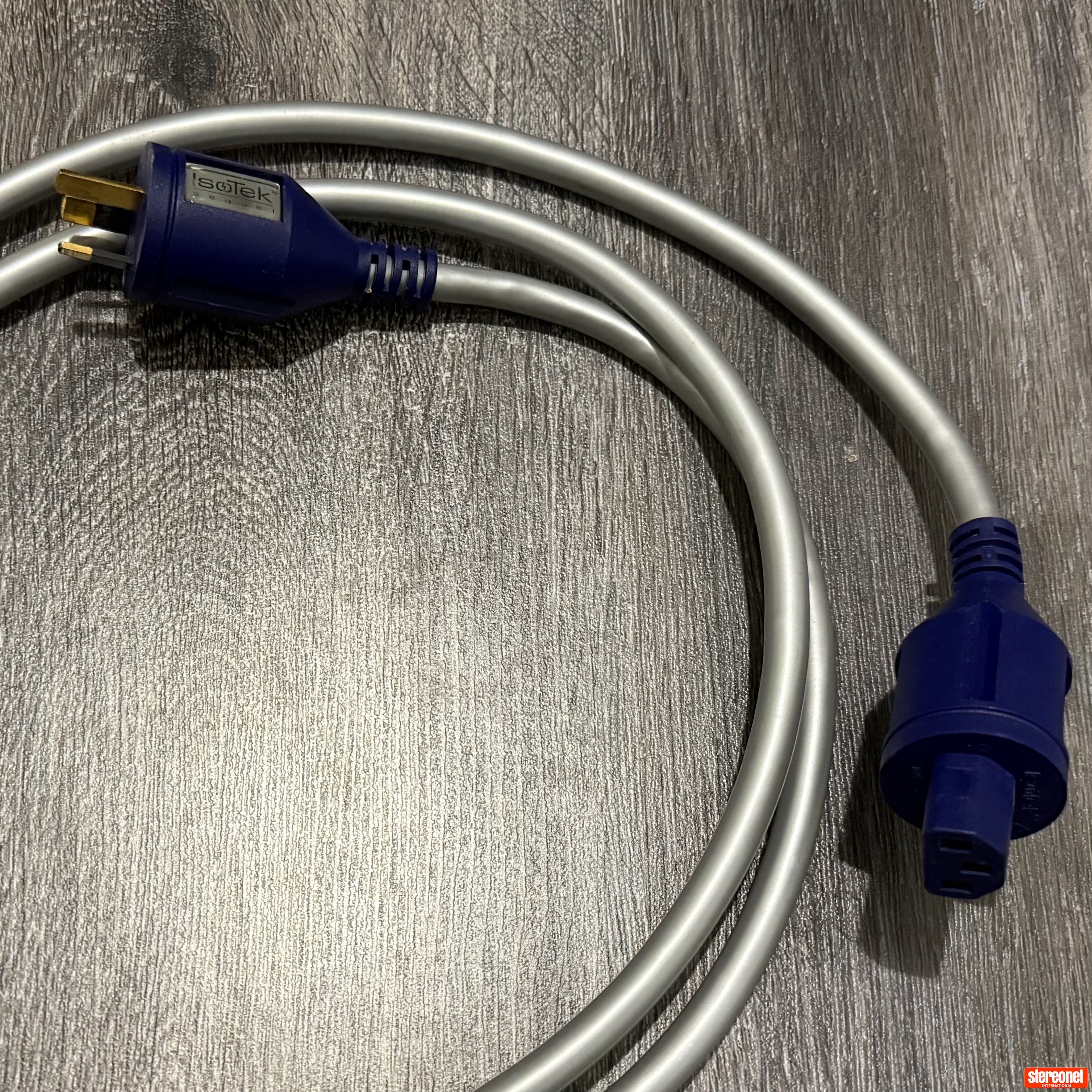 IsoTek Evo3 Sequel Power Cable - Power Cables - StereoNET