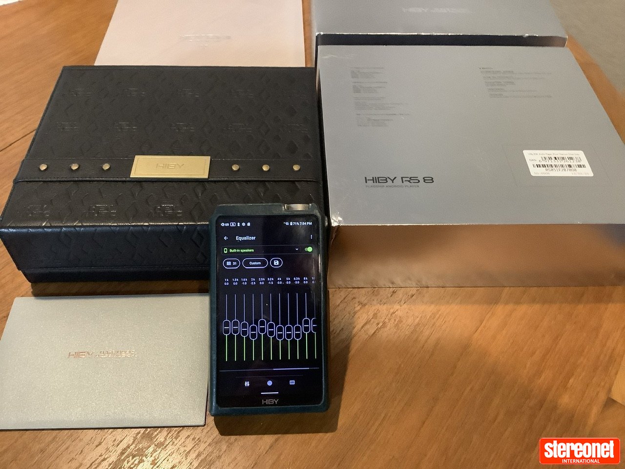 Hiby RS8 Digital Audio Player (DAP) - Digital Audio Players - StereoNET