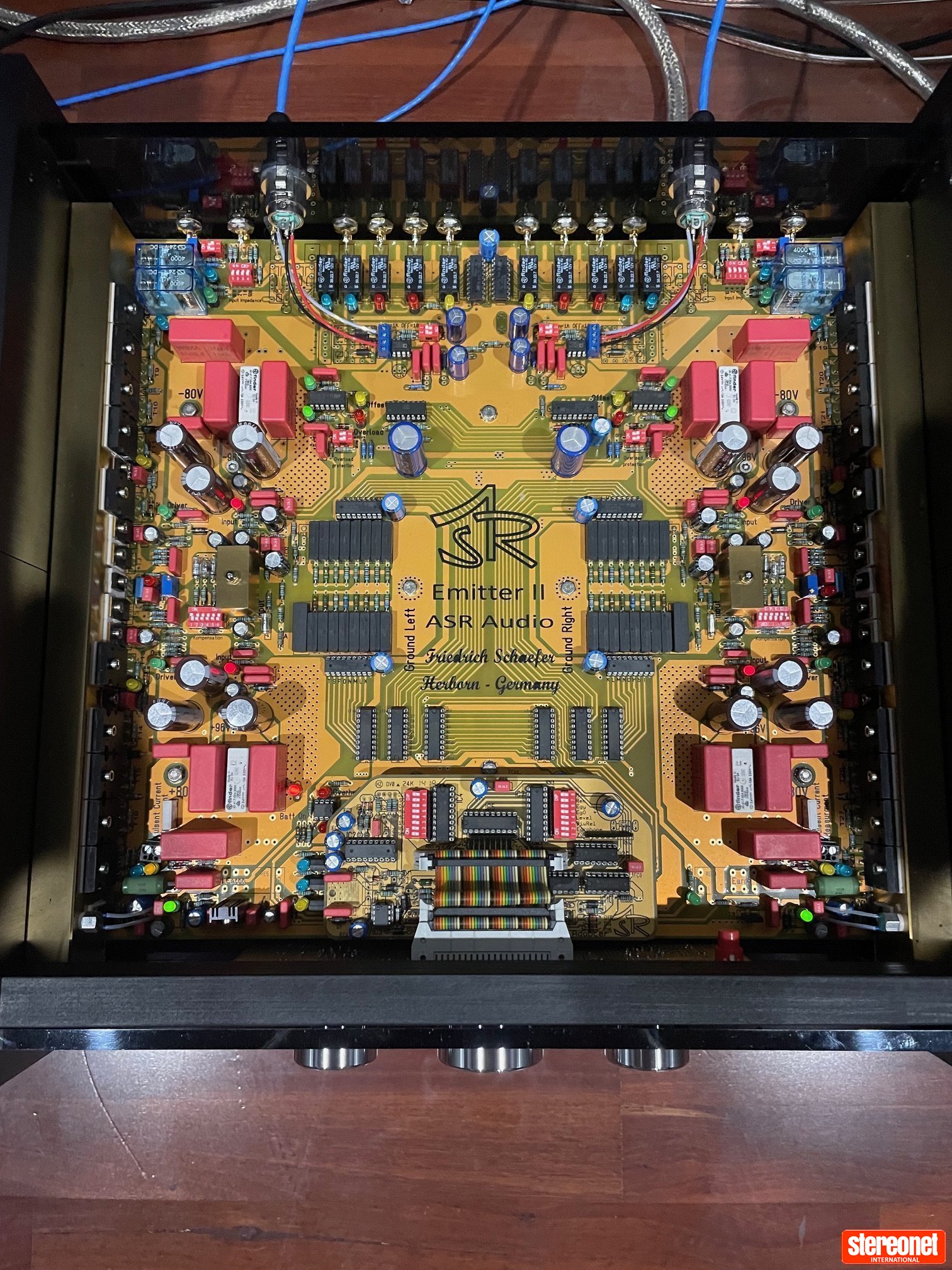 ASR Audio Emitter II Exclusive with Battery Power Supply Integrated ...