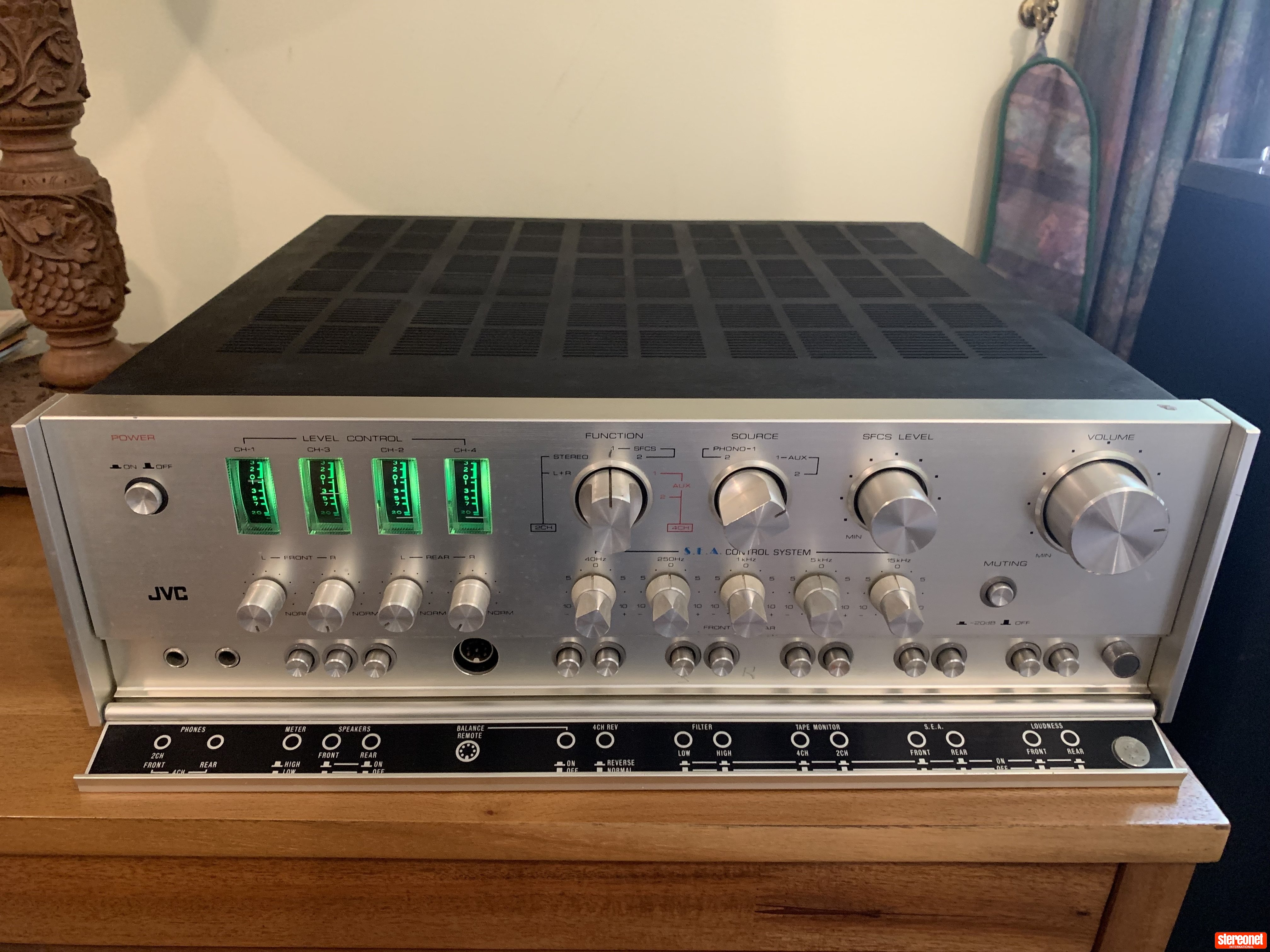 JVC 4VN-990 Integrated Amplifier (Solid State) - Power Filtering ...