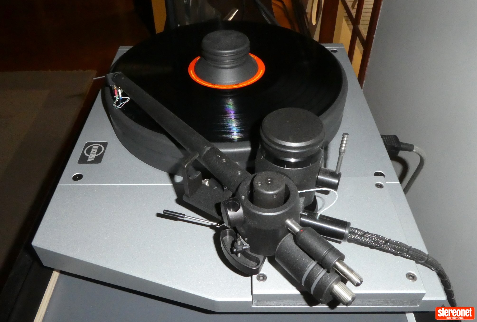 Kuzma Stabi R Turntable and Tonearm Package - Turntables & Record ...