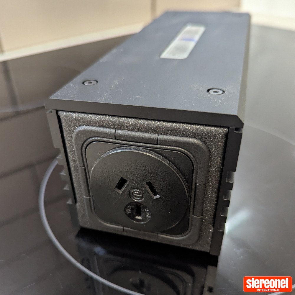 IsoTek EVO3 Syncro Uni Power Filter - Power Filtering / Conditioning ...