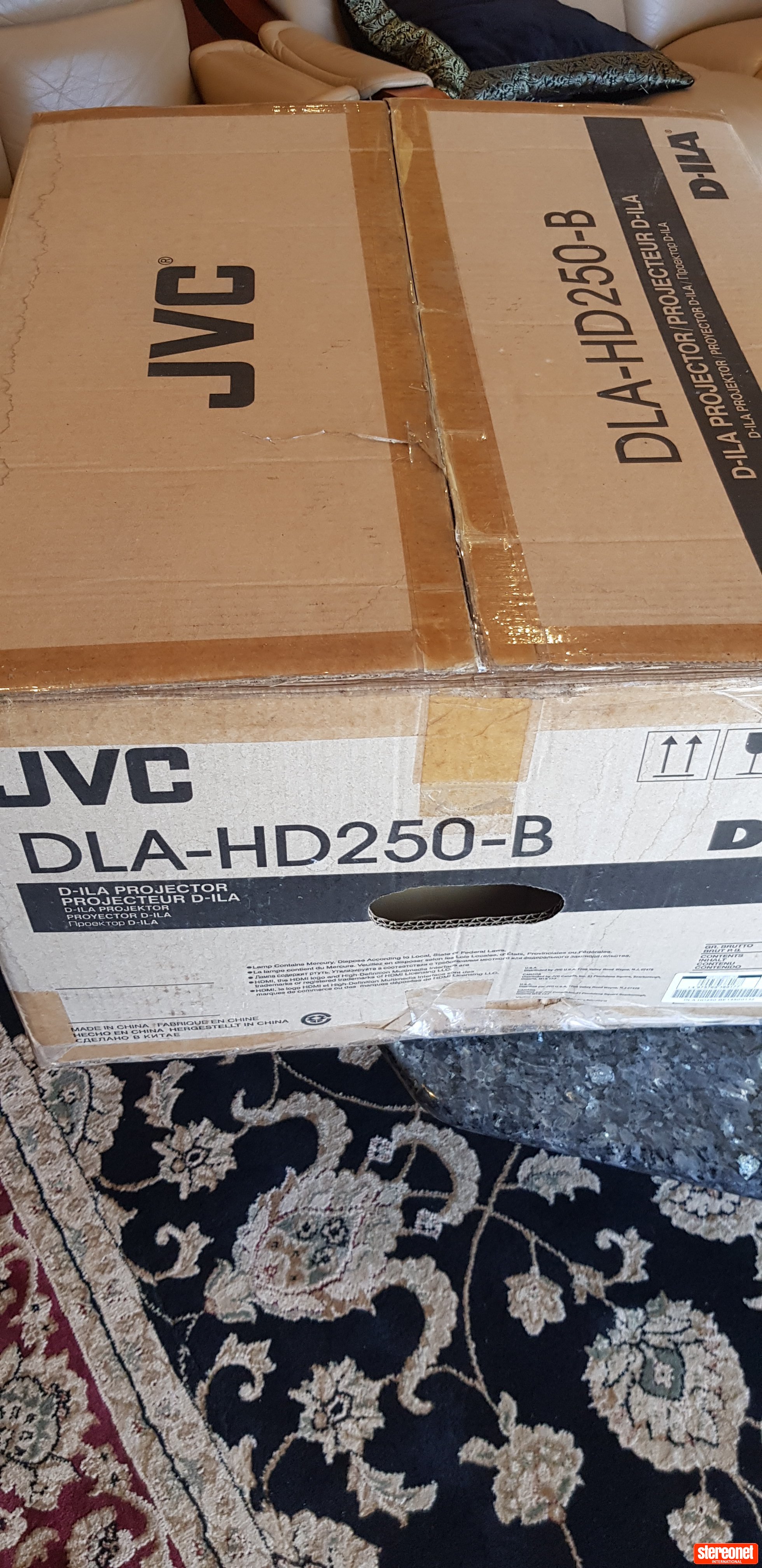 JVC DLA HD 250 Projector - Projectors & Screens - StereoNET
