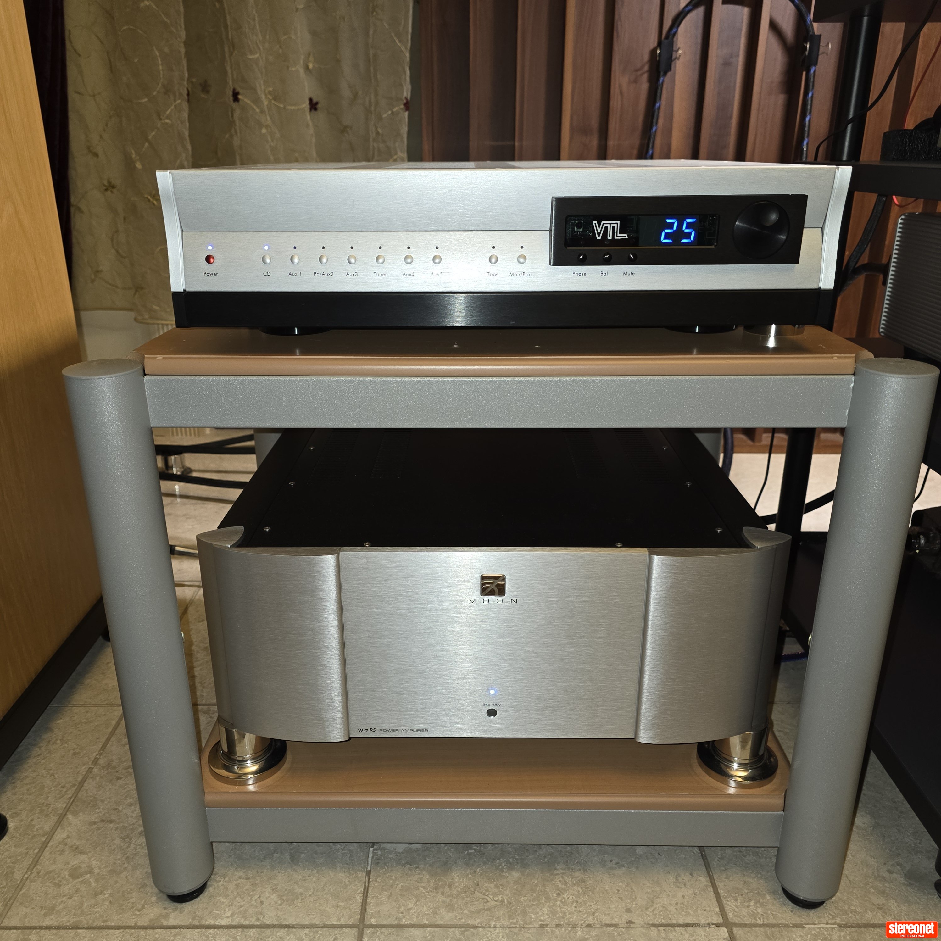 Simaudio Moon W7 RS Power Amplifier - Power Amplifiers - StereoNET