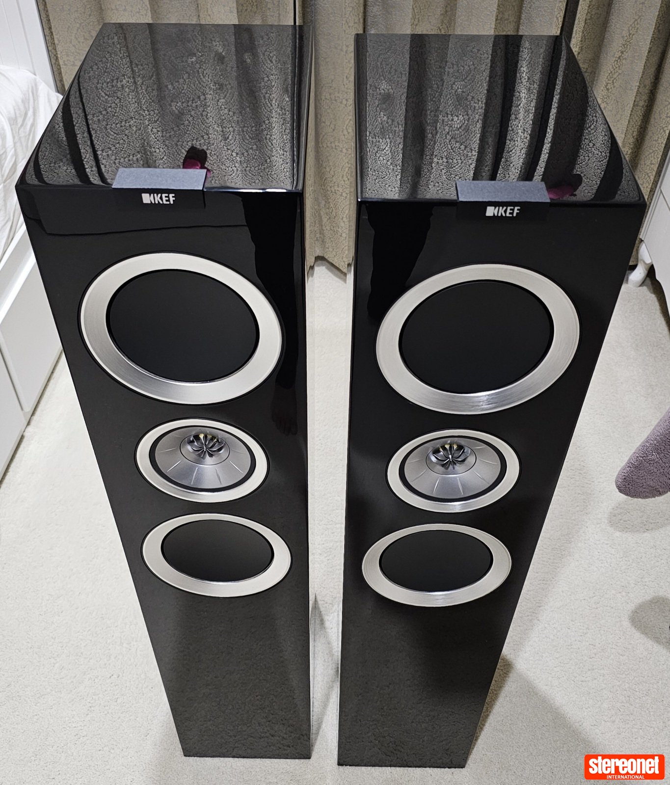 KEF R700 Floorstanding Loudspeakers - Floorstanders & Large Monitors ...
