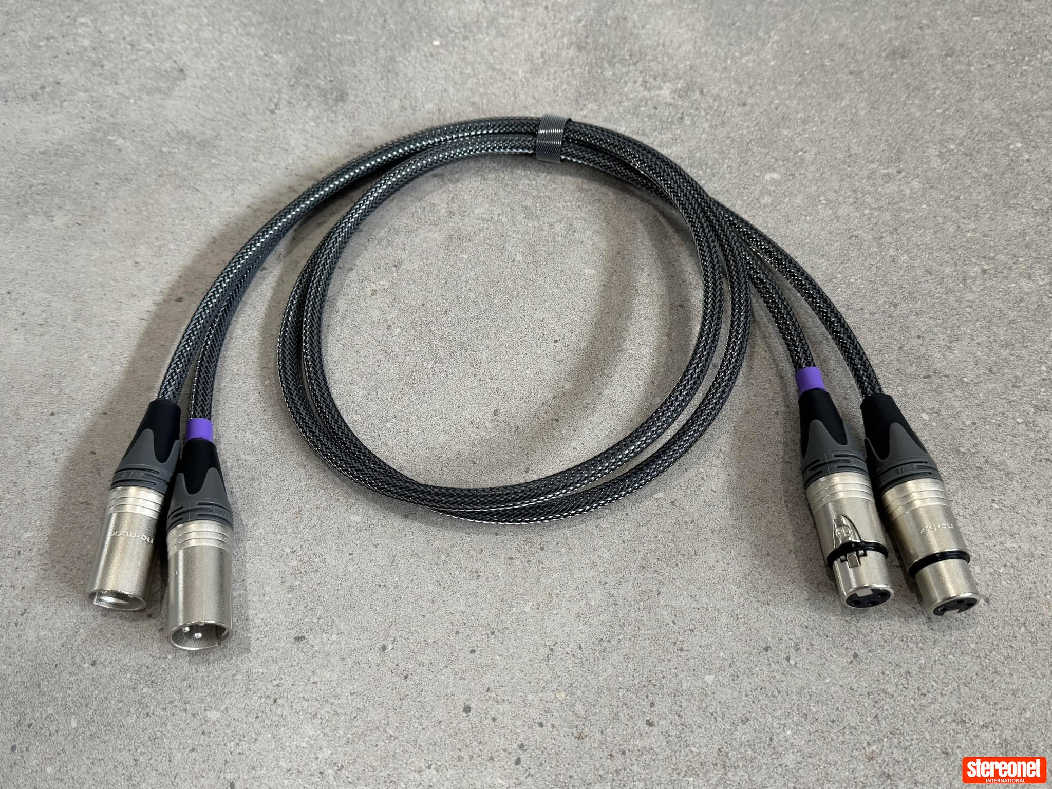 Mogami Neglex 2534 Interconnect Cables (XLR) - Interconnects - StereoNET