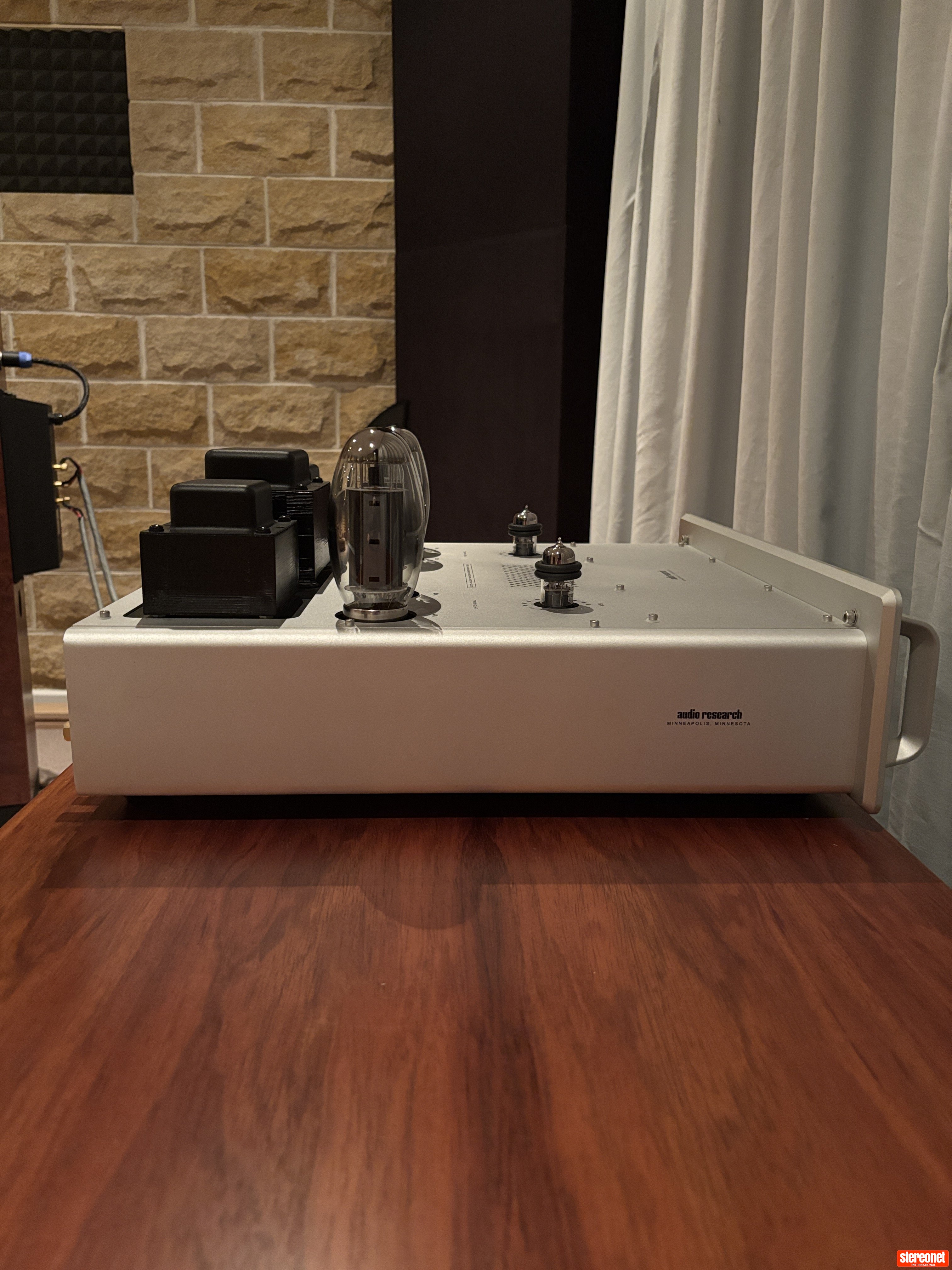 Audio Research VT80 Power Amplifier - Power Amplifiers - StereoNET