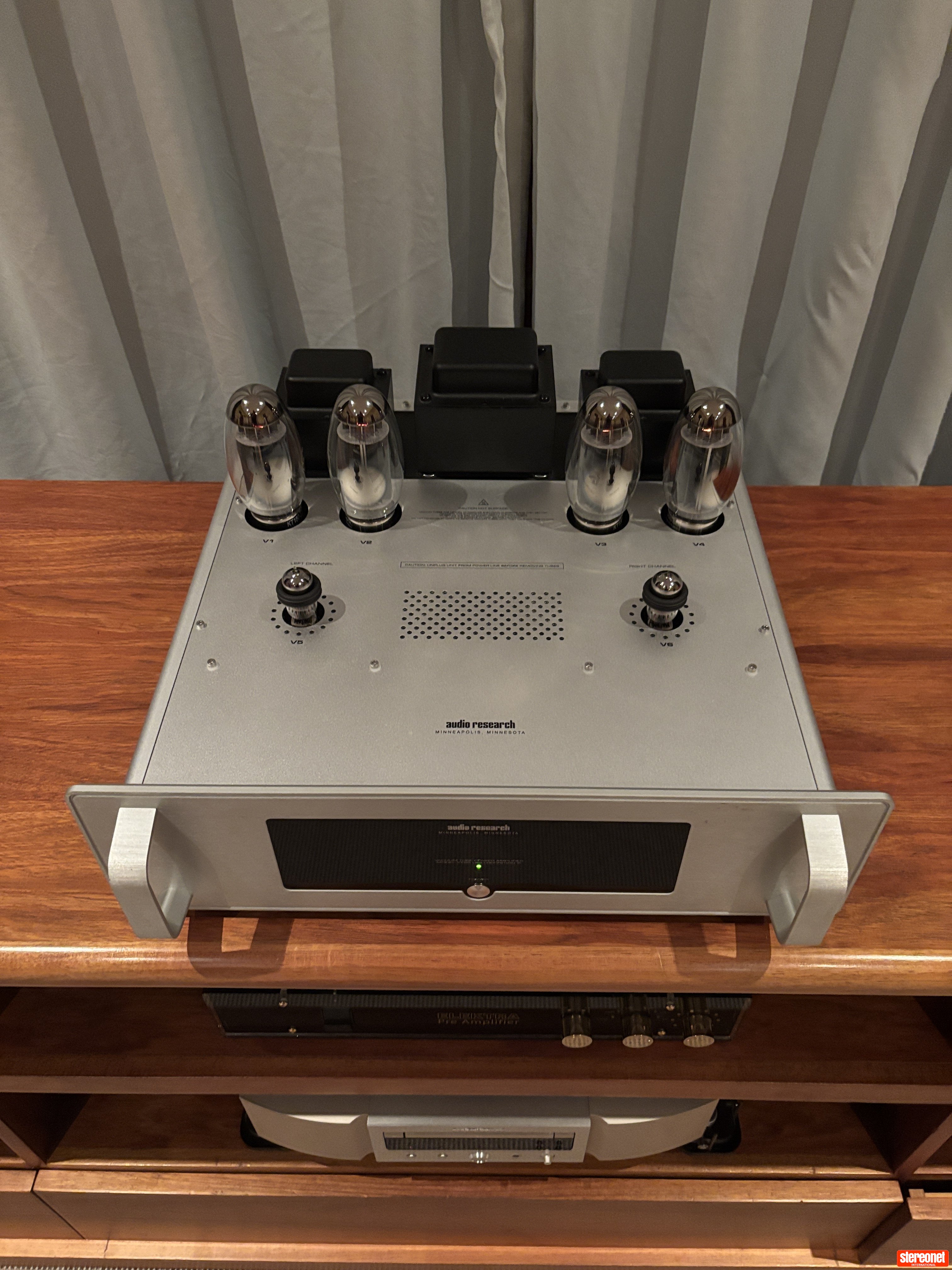 Audio Research VT80 Power Amplifier - Power Amplifiers - StereoNET