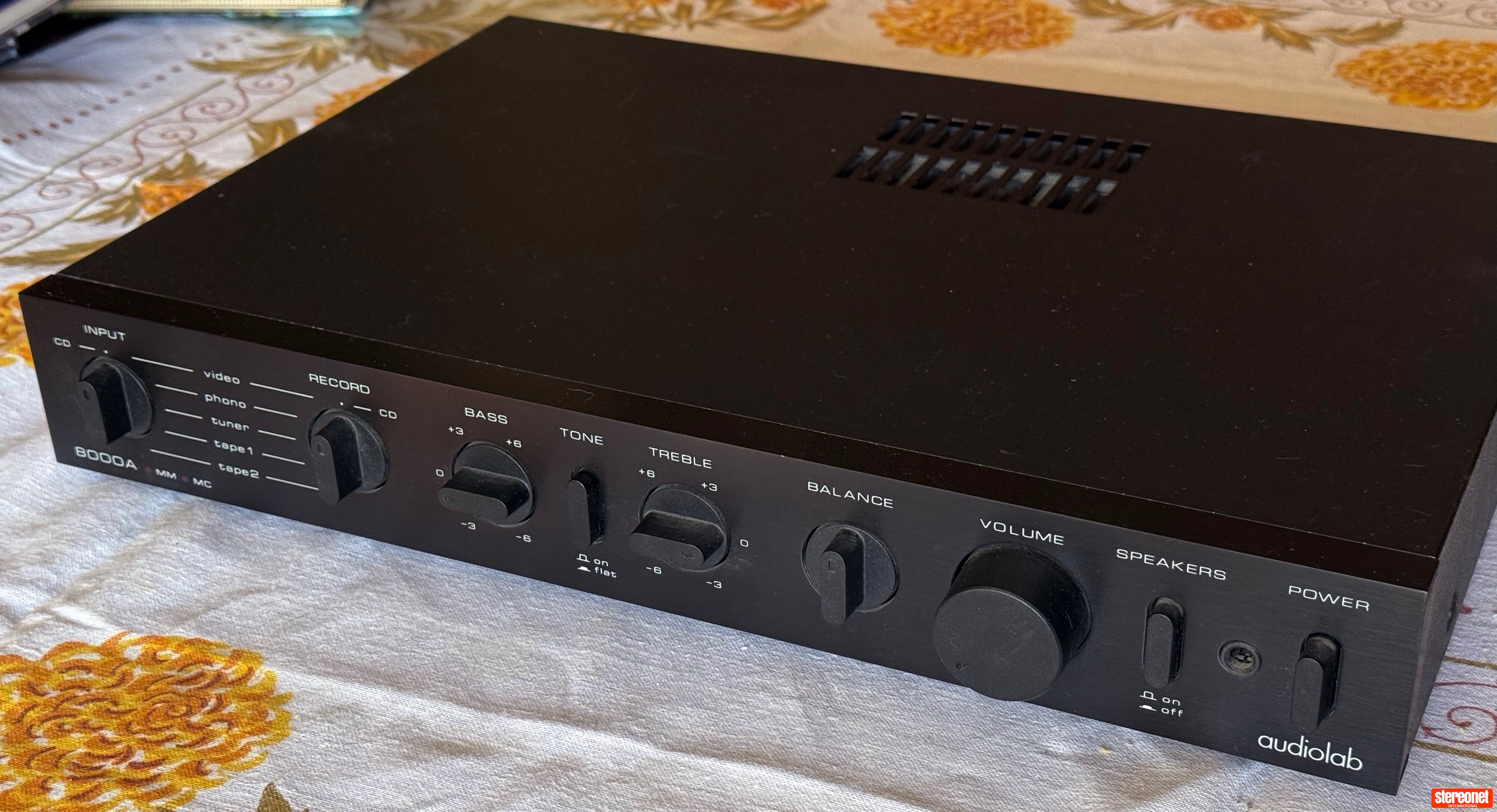 Audiolab 8000A Integrated Amplifier (Solid State) - Integrated ...