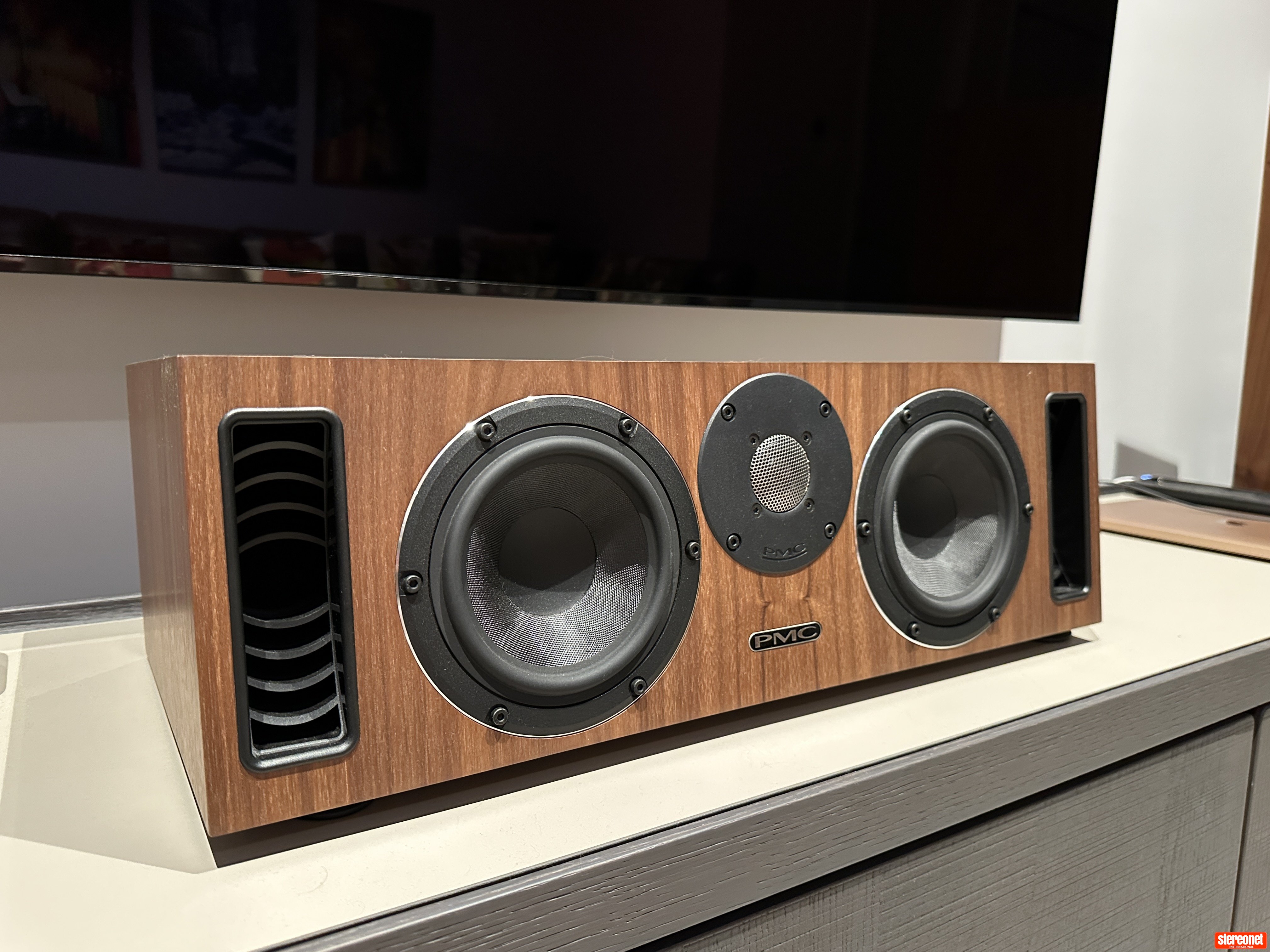 PMC Speakers Twenty5i C Centre Speaker - Installed / Surround / Dedicated Cinema - StereoNET