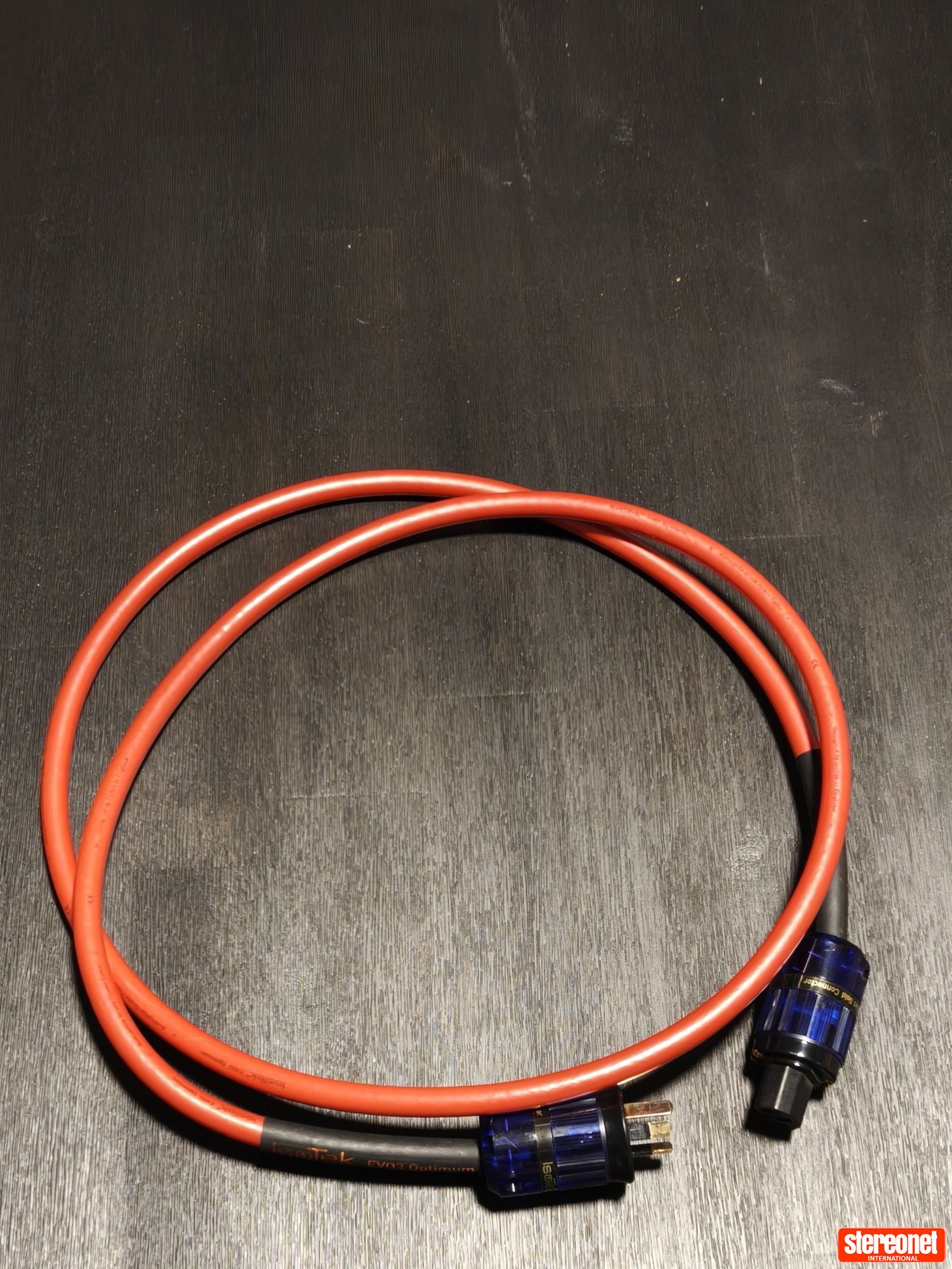 IsoTek Evo 3 Optimum Power Cable - Power Cables - StereoNET