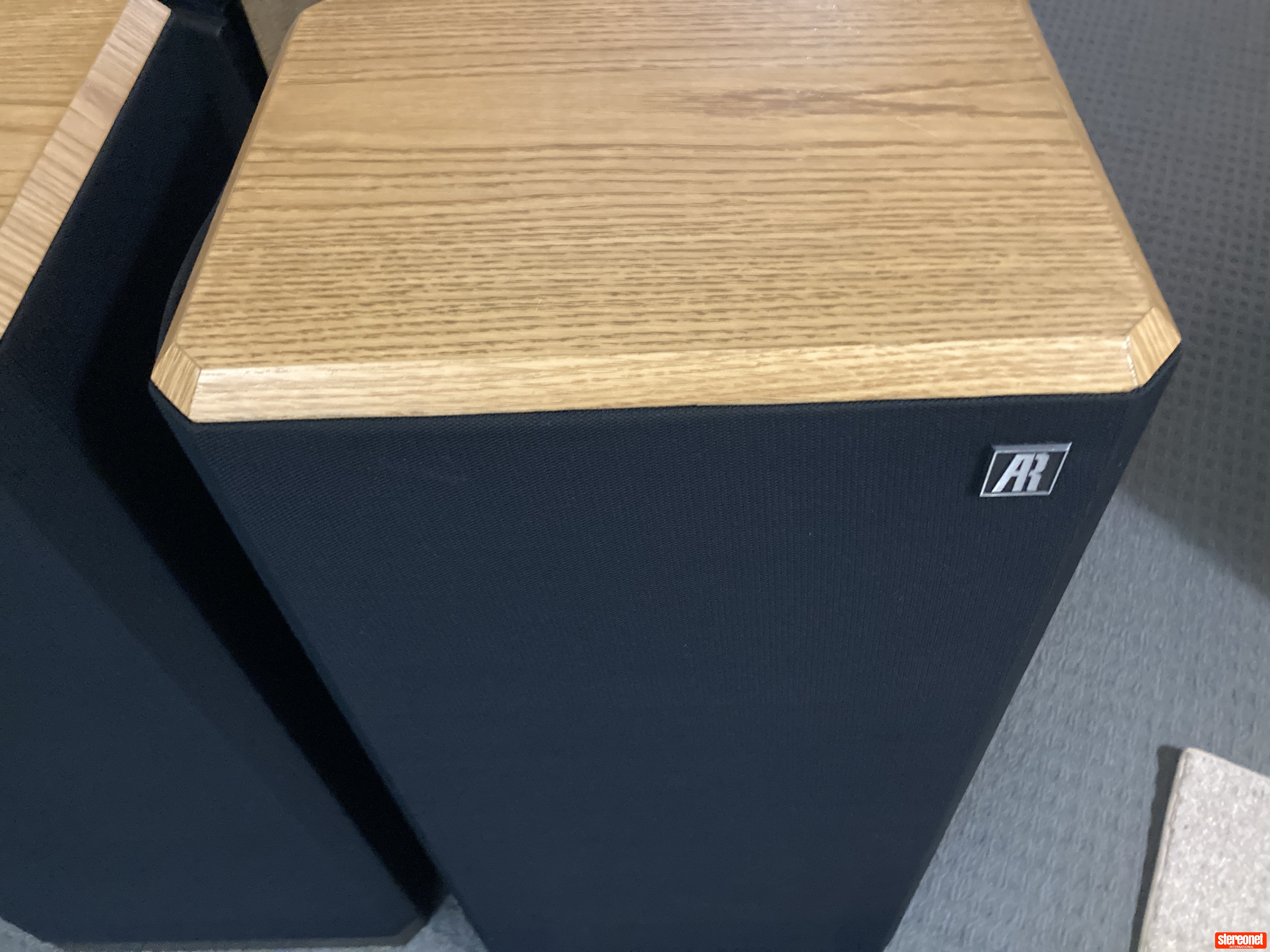 Acoustic Research AR94 Floorstanding Loudspeakers - Floorstanders ...