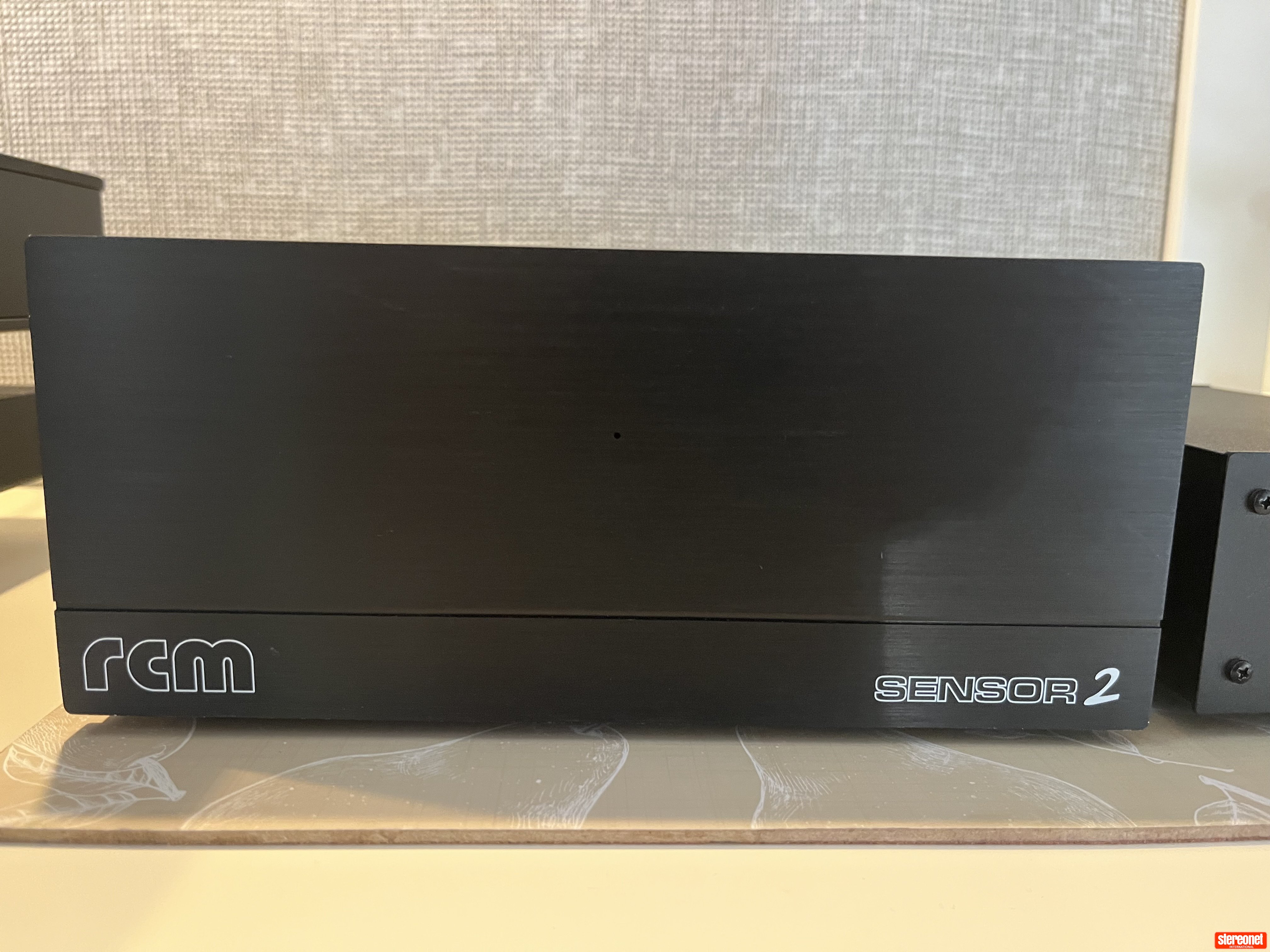 RCM Audio Sensor 2 Phono Preamplifier - Phono Amplifiers - StereoNET