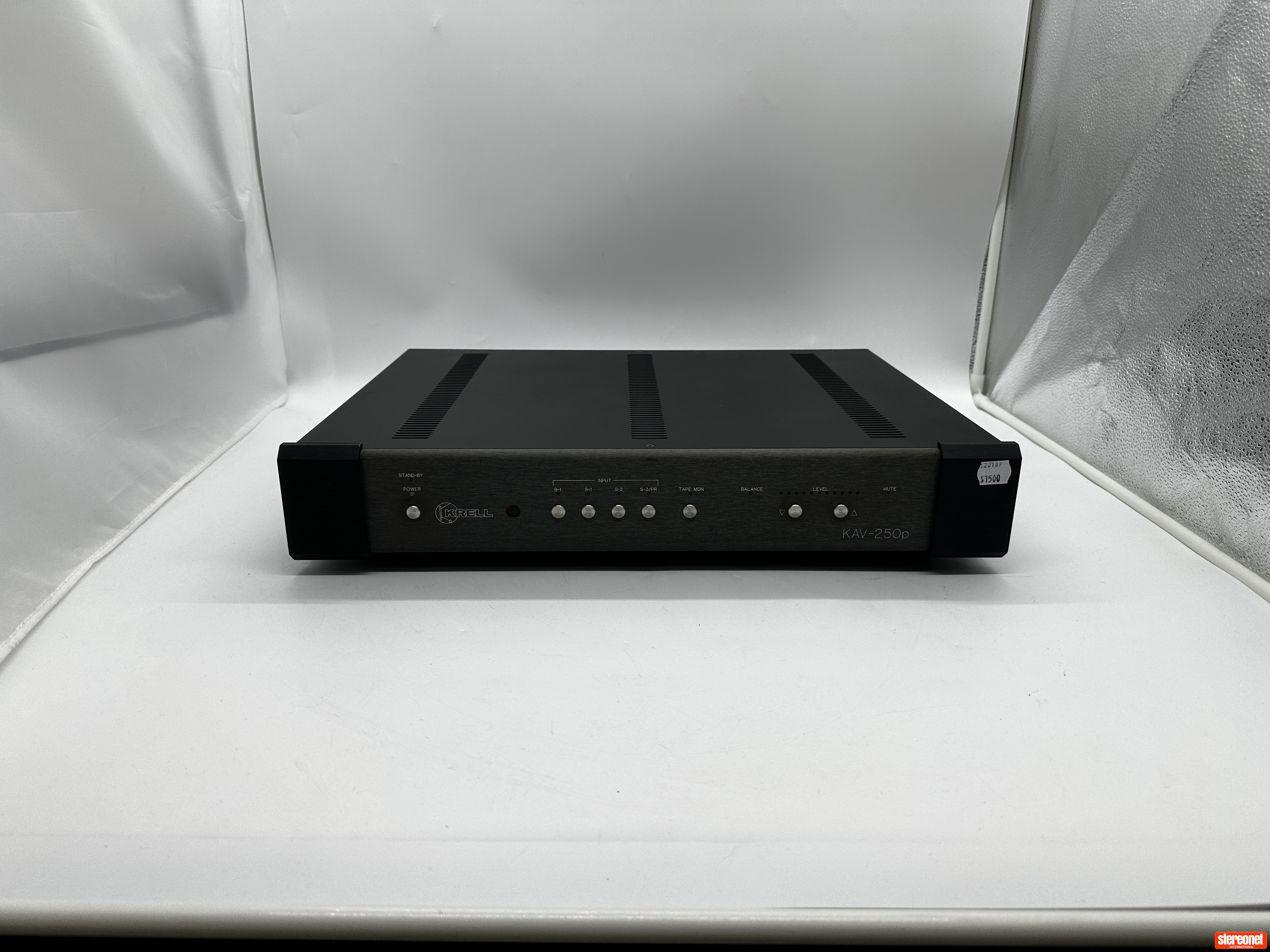 Krell KAV-250p Pre Amplifier - Pre Amplifiers - StereoNET