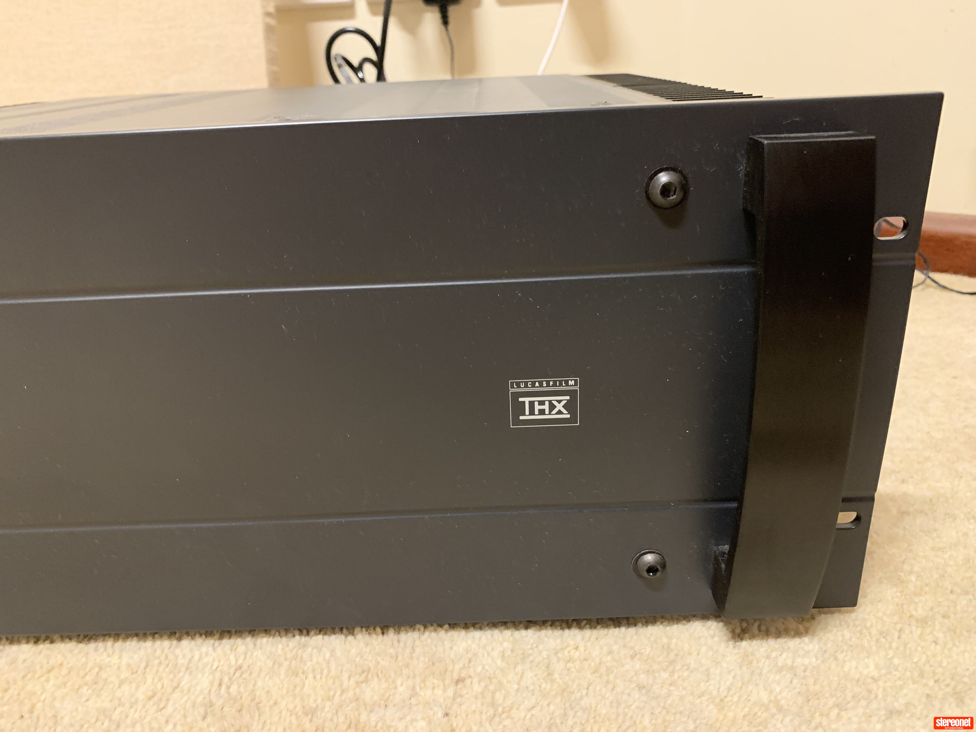 NAD Electronics 218 THX Power Amplifier - Power Amplifiers - StereoNET