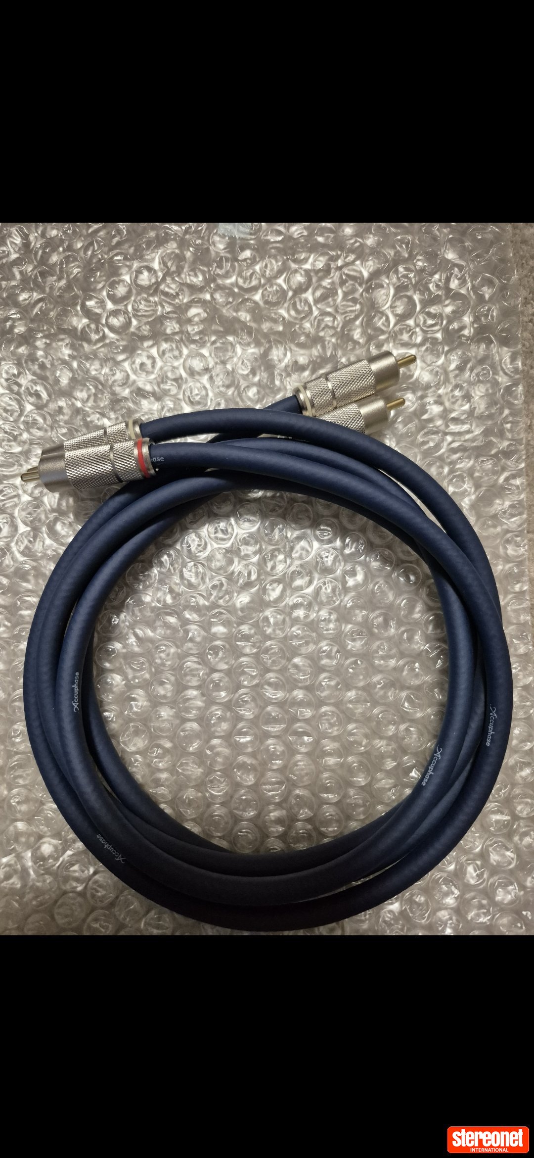 Accuphase Al-10 Interconnect Cables (RCA) - Interconnects - StereoNET