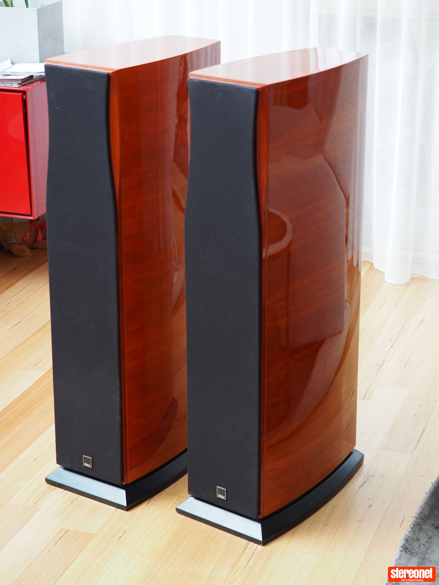 DALI Helicon 400 Floorstanding Loudspeakers - Floorstanders & Large ...