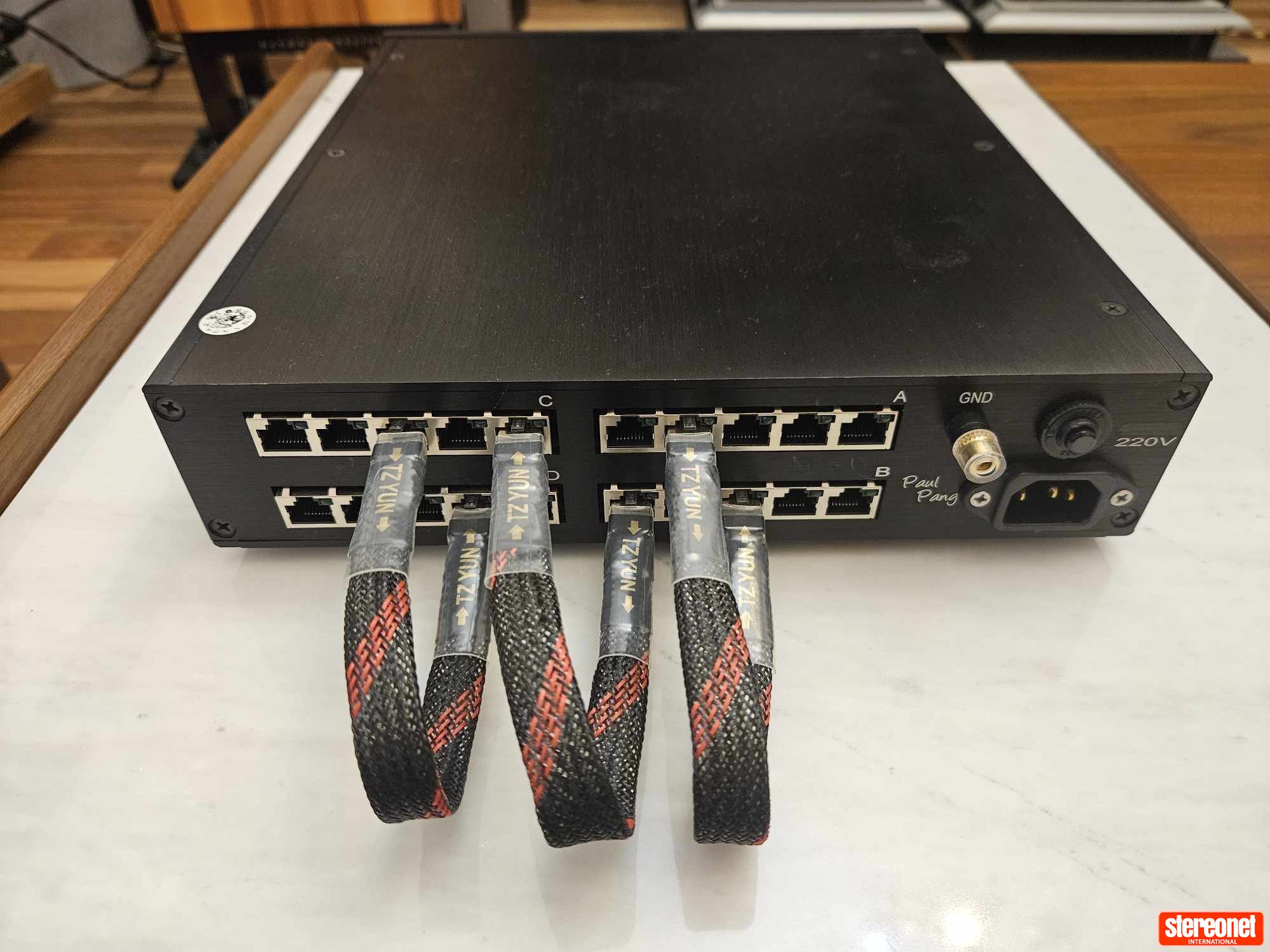 Paul Pang Quad Switch Network Switch - Networking / Ethernet - StereoNET