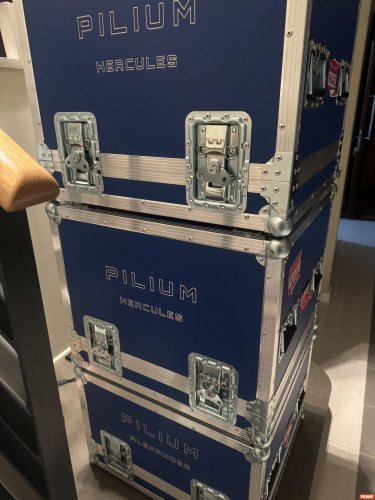 Pilium Hercules Pre / Power Combination - Power Amplifiers - StereoNET