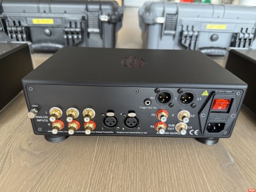 AGD Alto Pre Amplifier - Pre Amplifiers - StereoNET