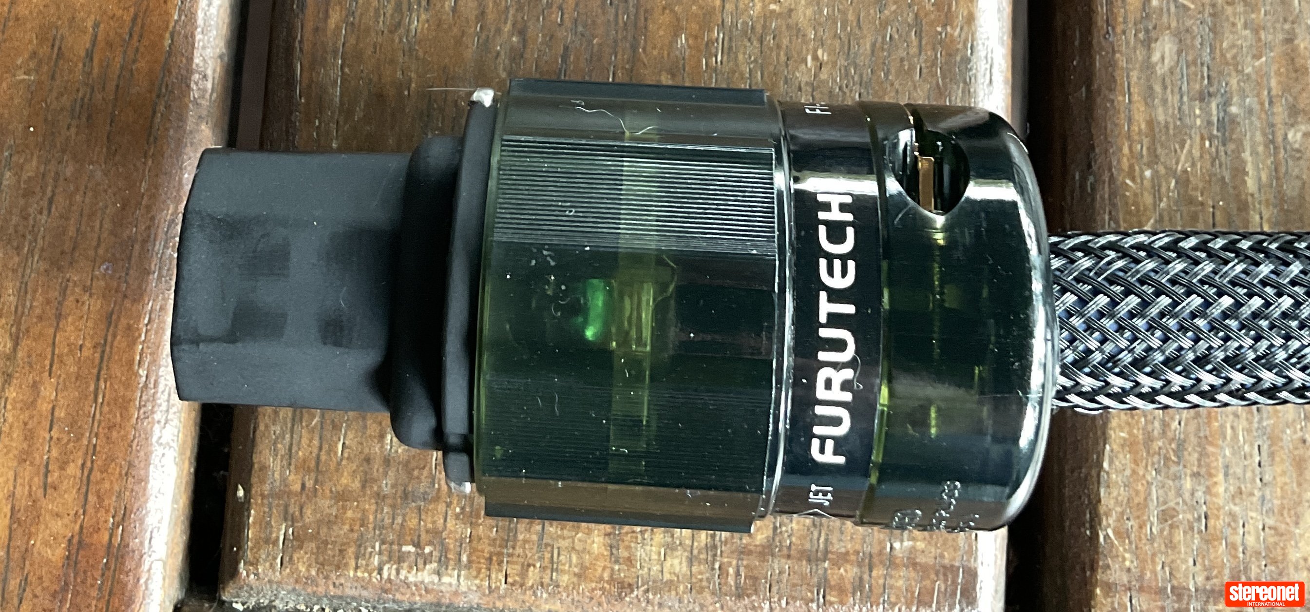 Furutech Flow 28 In-Line Power Filter - Power Filtering / Conditioning - StereoNET