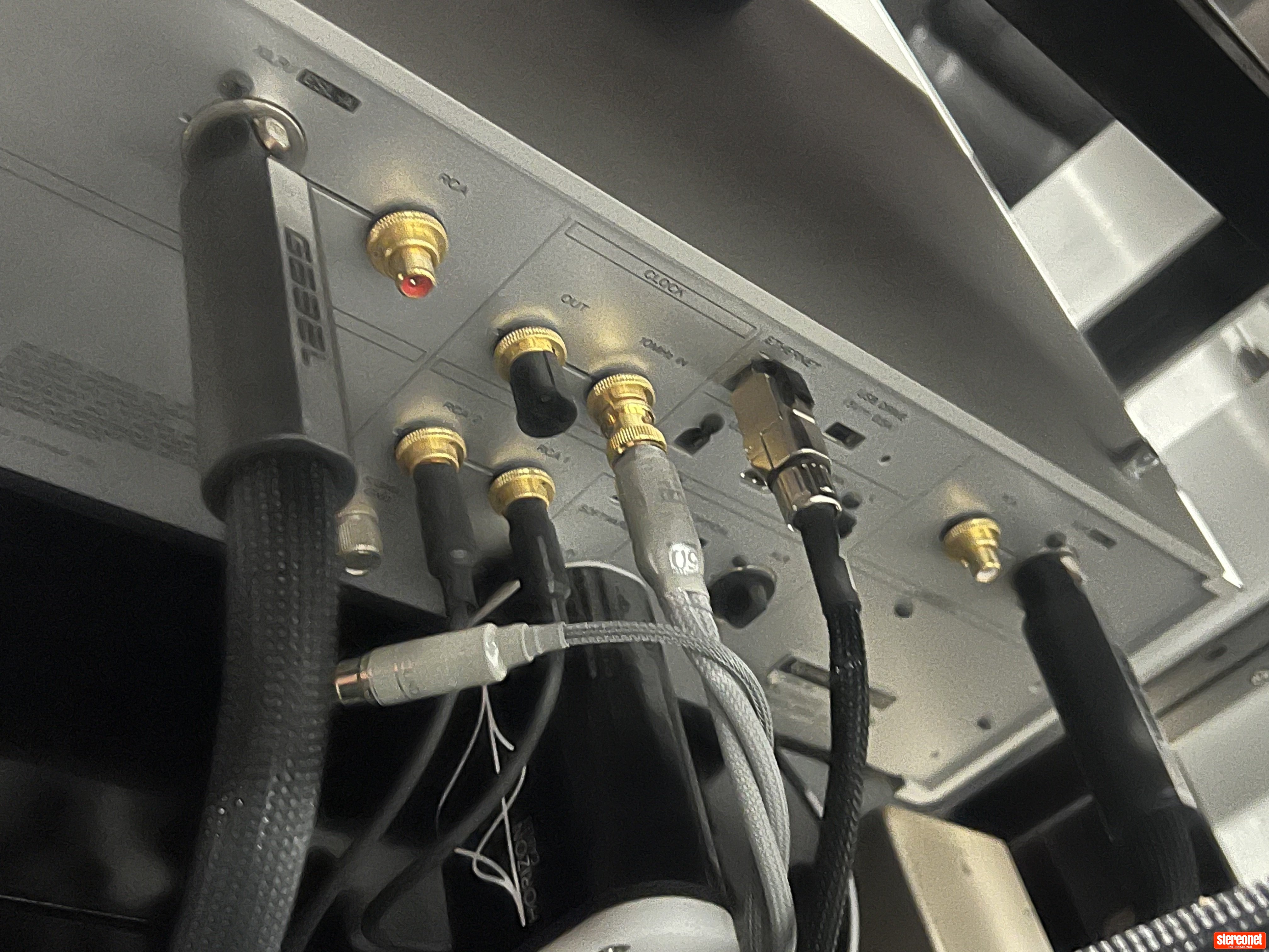 Esoteric N01XD Digital Analog Converter (DAC) - DACs and Streamers ...