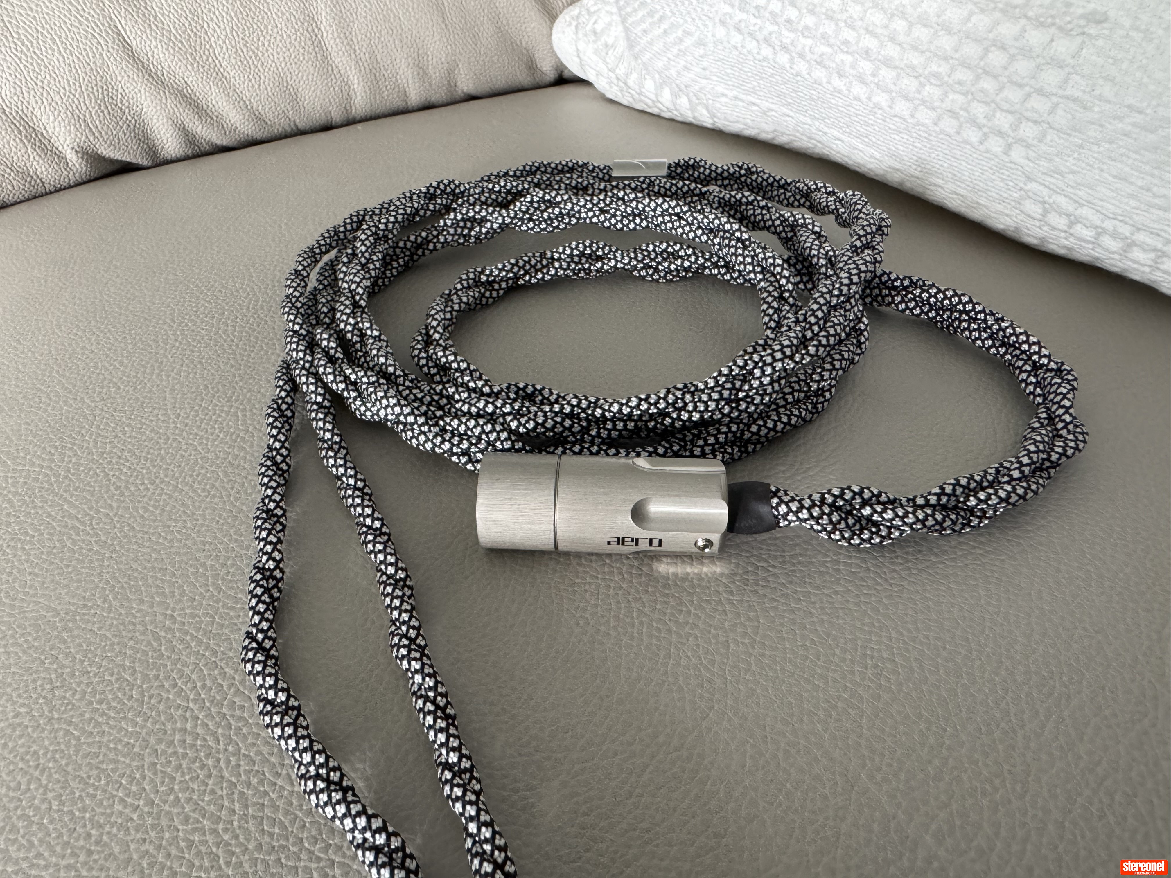 Custom XLR Headphone Cable - Headphone Cables - StereoNET