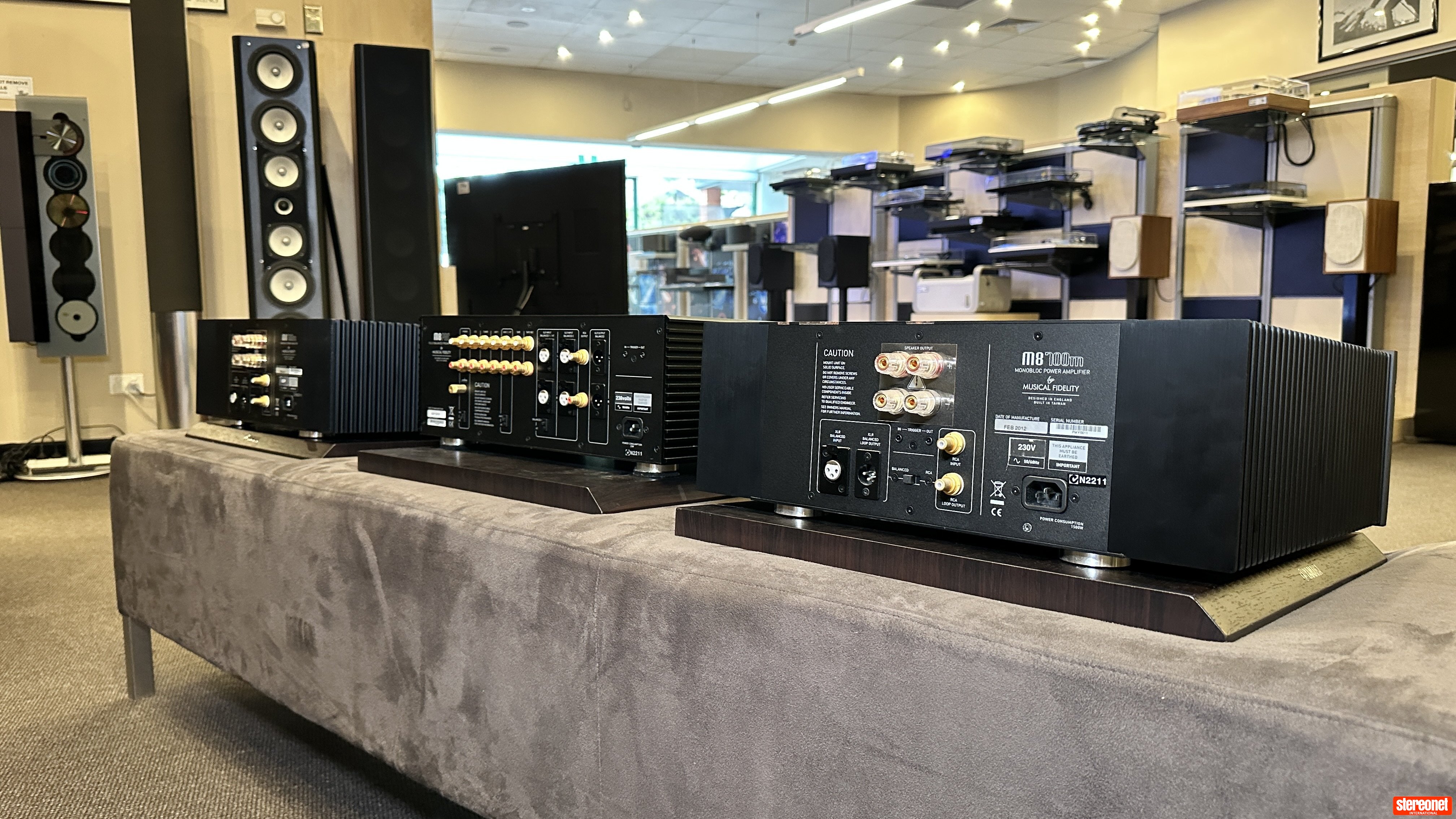 Musical Fidelity M8PRE & M8-700M Pre / Power Combination - Pre ...