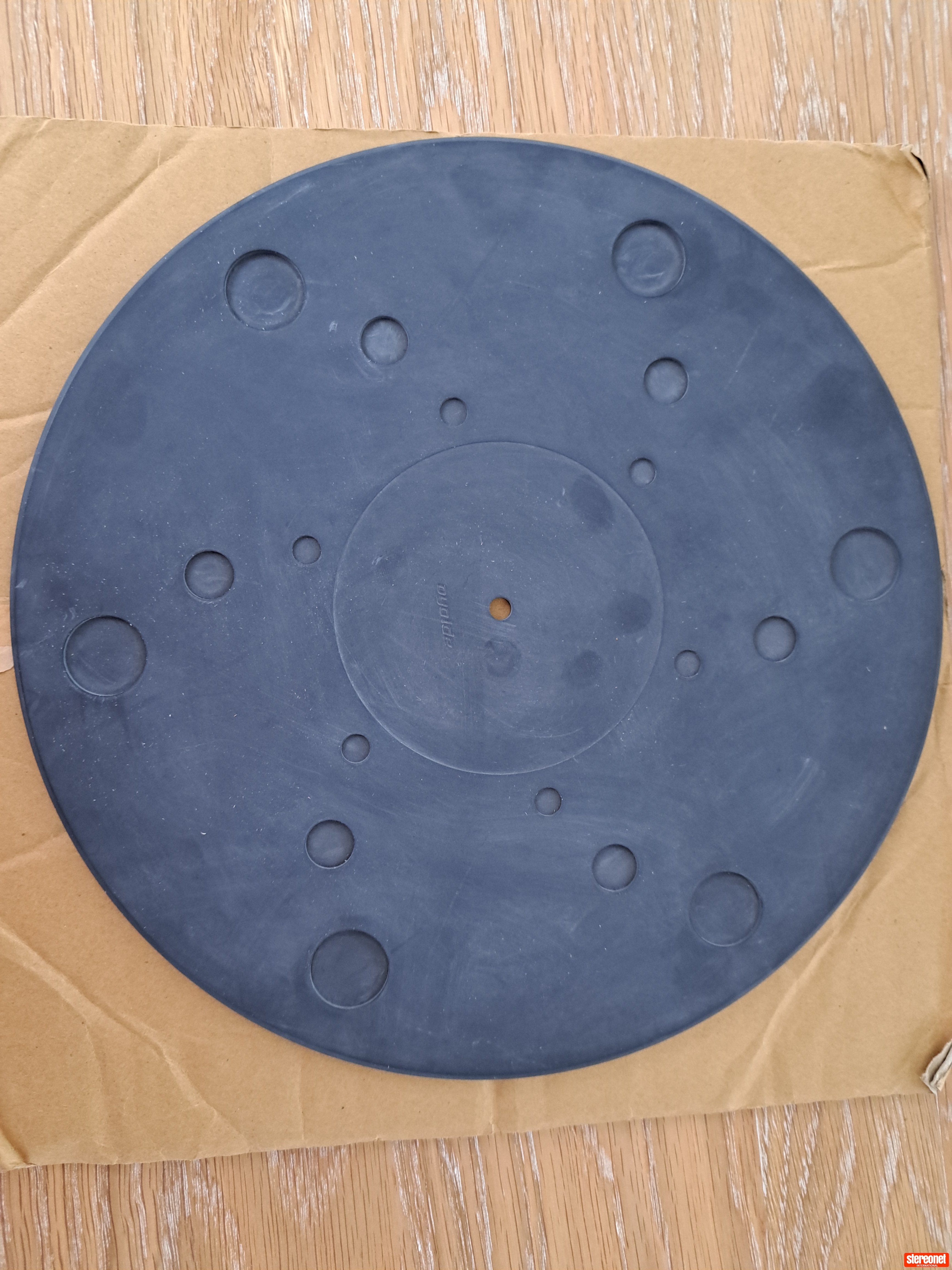 Oyaide BR12 Turntable Mat - Analogue Accessories - StereoNET