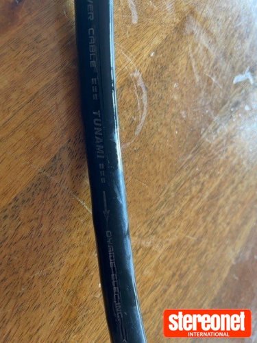 Oyaide Tunami Power Cable - Power Cables - StereoNET