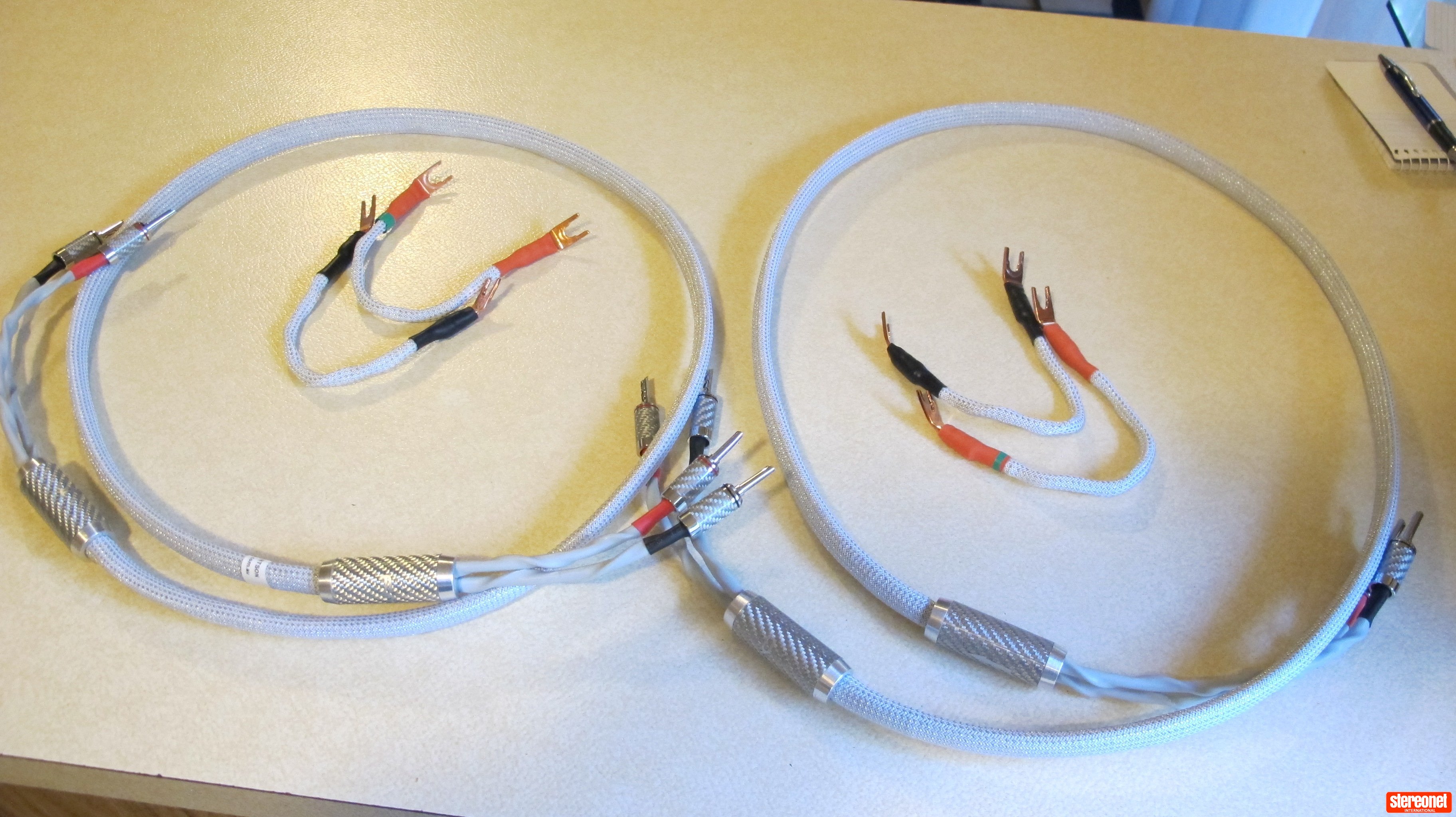 Robertson elite Speaker Cables - Speaker Cables - StereoNET