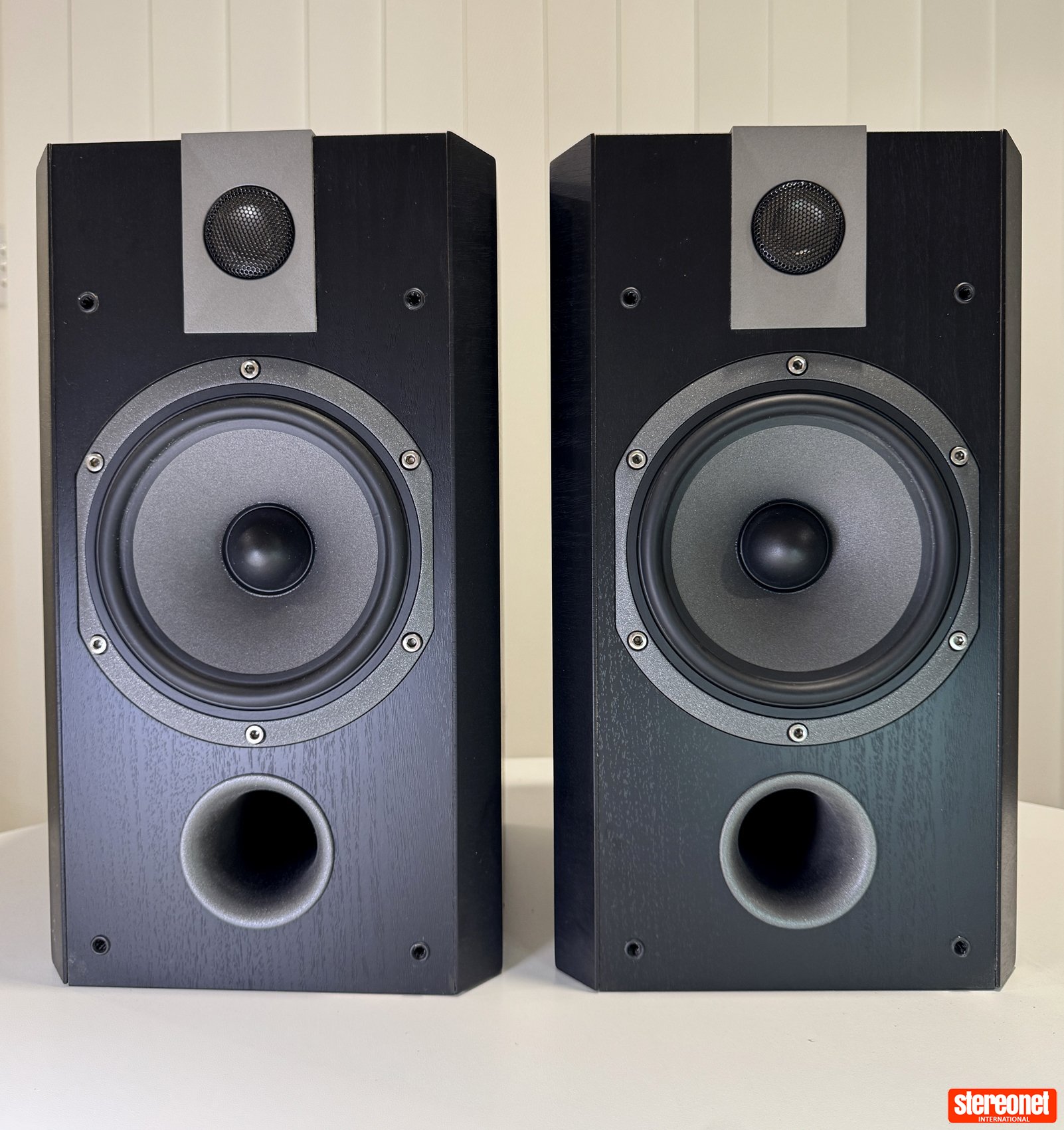 Focal Chorus 706V Bookshelf Loudspeakers - Bookshelf & Small Monitors ...