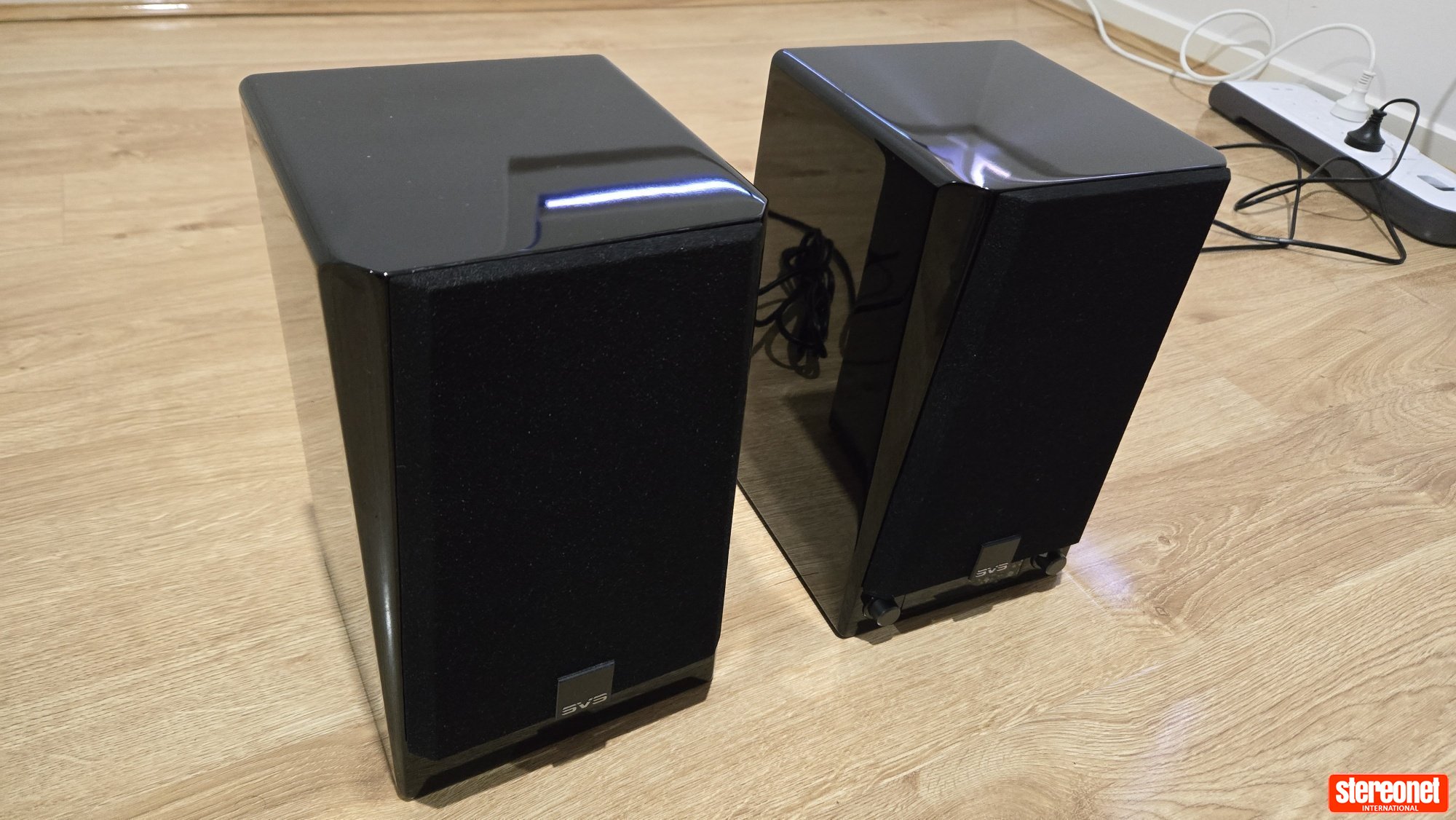 SVS Sound Prime Wireless Speaker Active Bookshelf Loudspeakers ...
