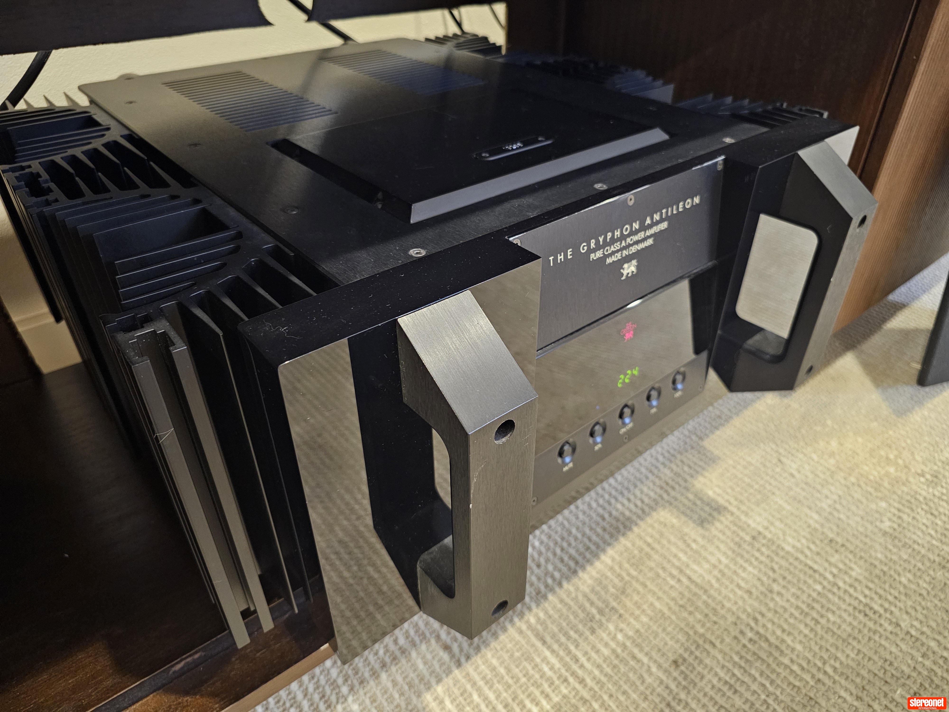 Gryphon Audio Antileon Pure Class A Power Amplifier - Power Amplifiers ...