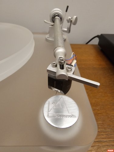 Clearaudio Emotion SE Turntable and Tonearm Package - Turntables ...