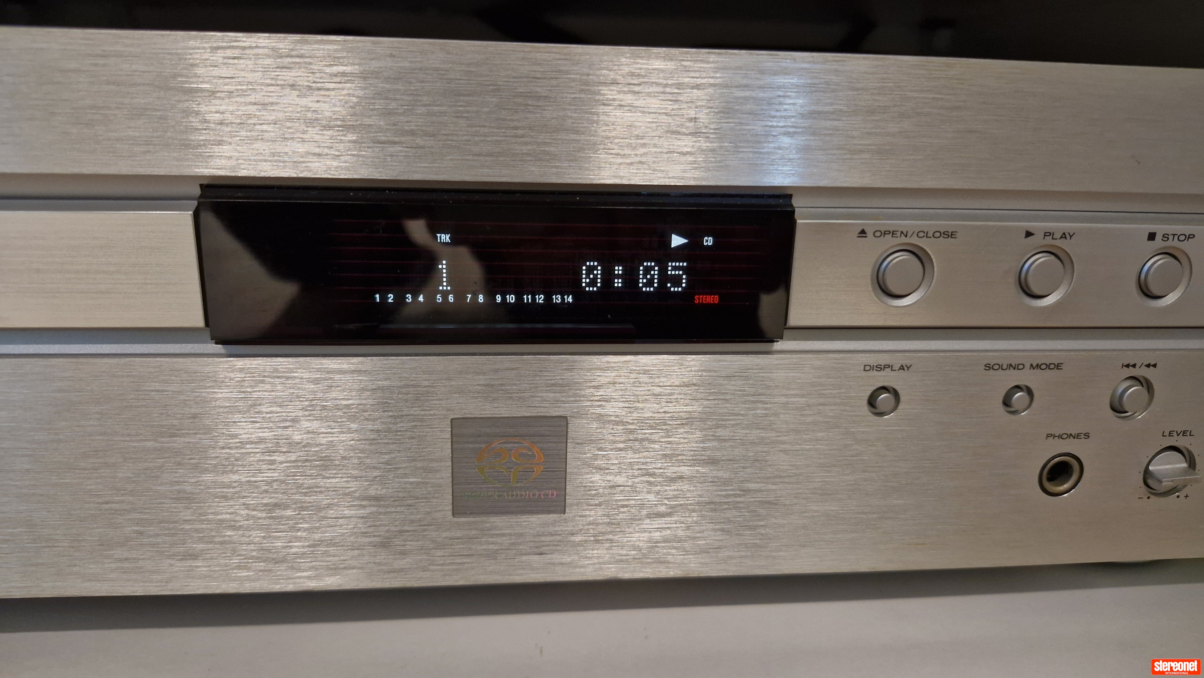 Marantz SA7001 KI Signature SACD Player - CD/SACD Players & Transport - StereoNET