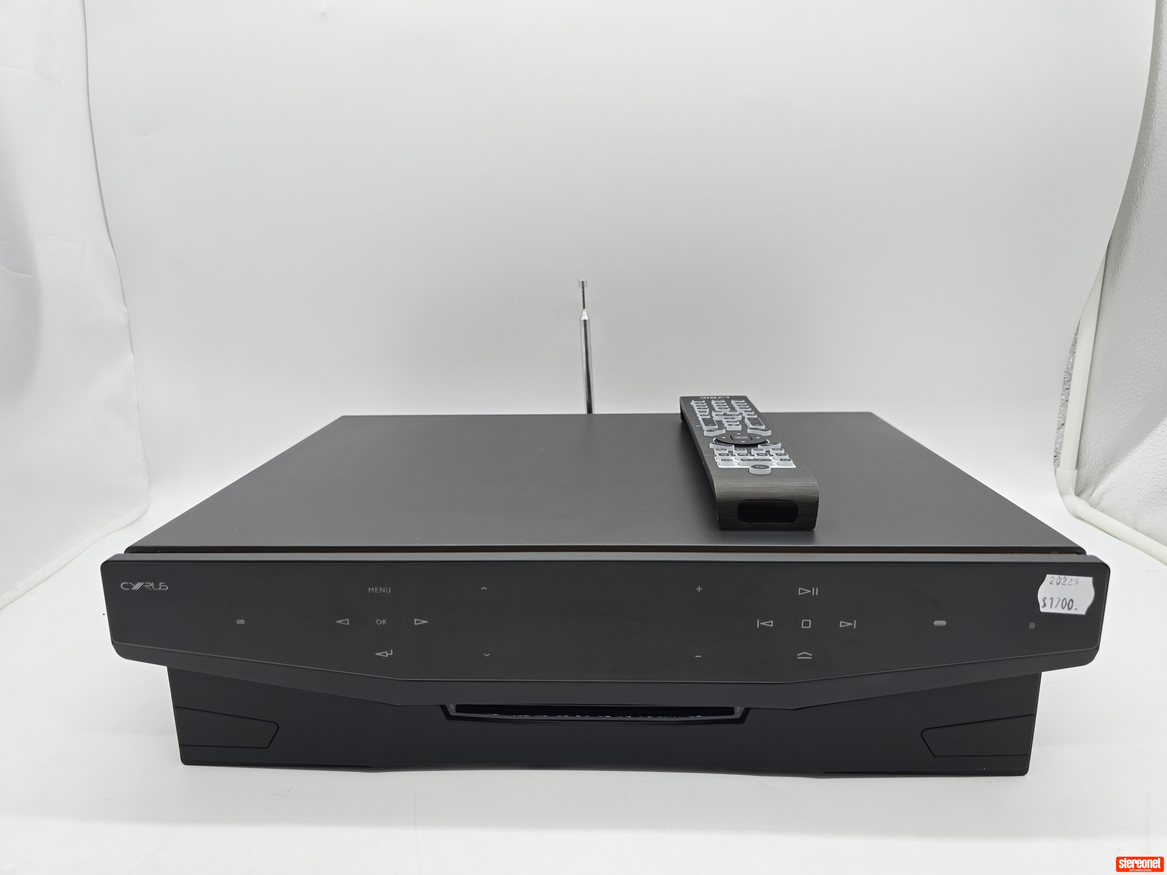 Cyrus Lyric THREE Integrated Amplifier (Solid State) - Integrated ...