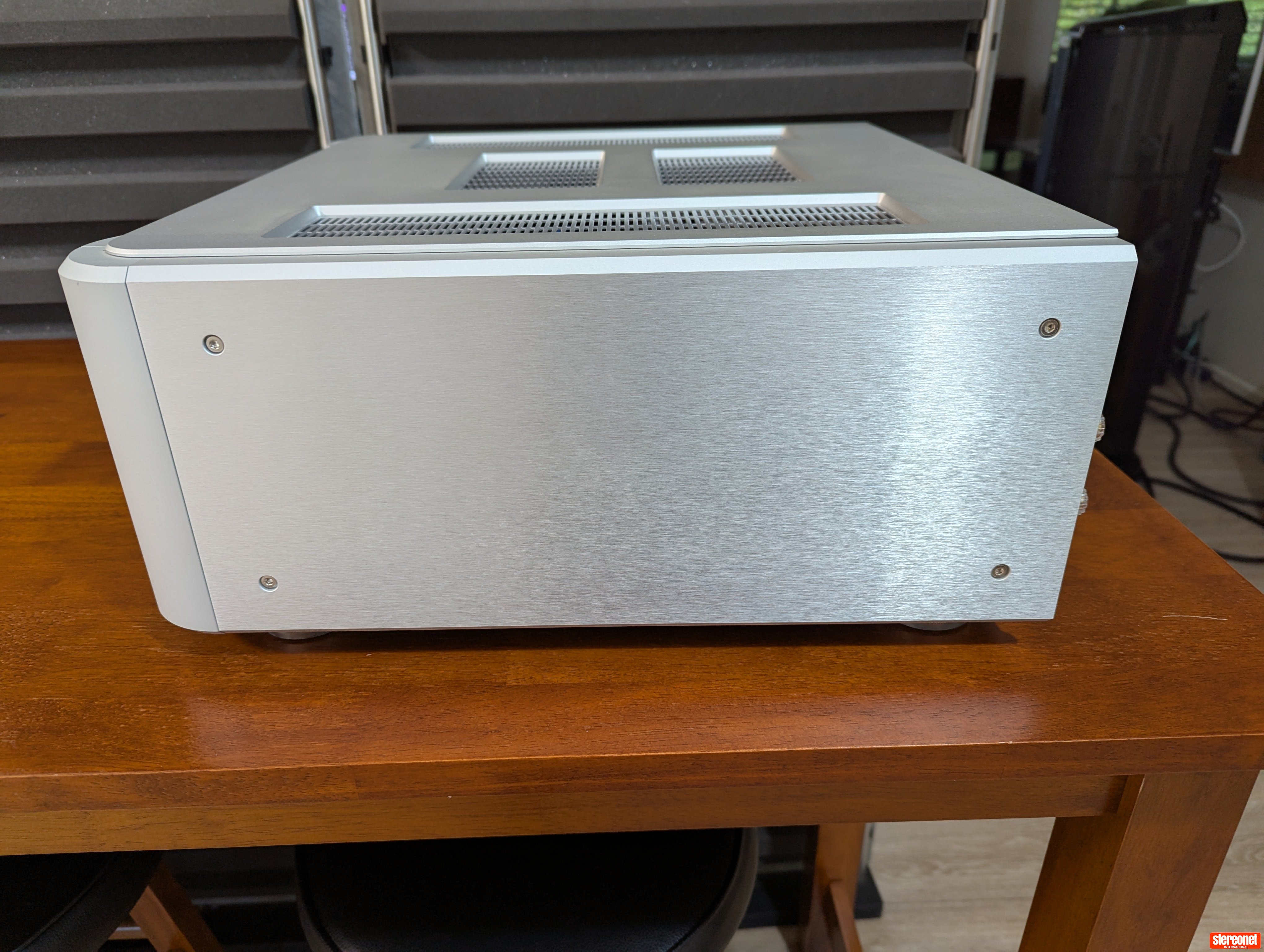Esoteric F-05 Integrated Amplifier (Solid State) - Integrated ...
