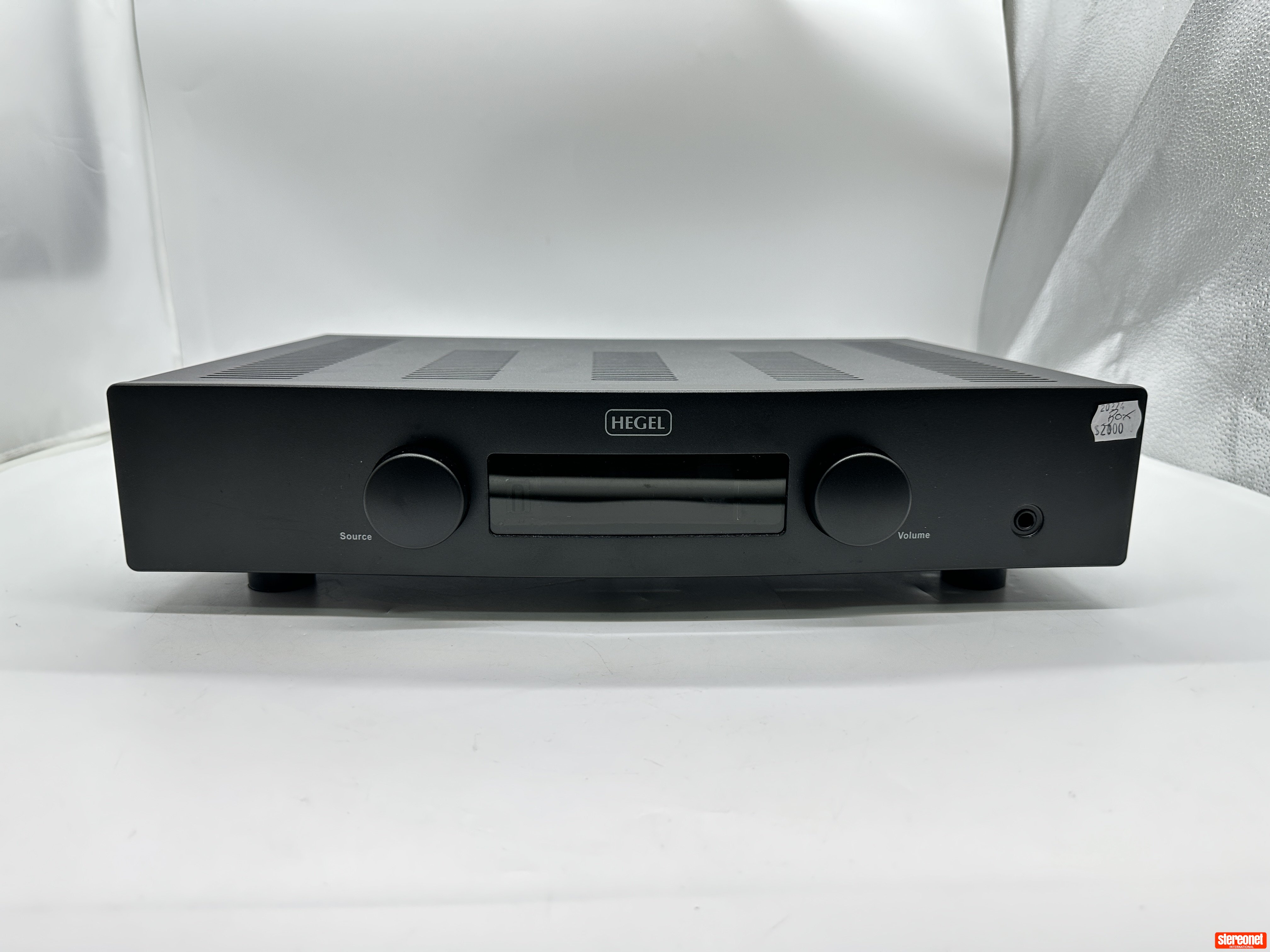 Hegel Music Systems H95 Integrated Amplifier (Solid State) - Integrated ...