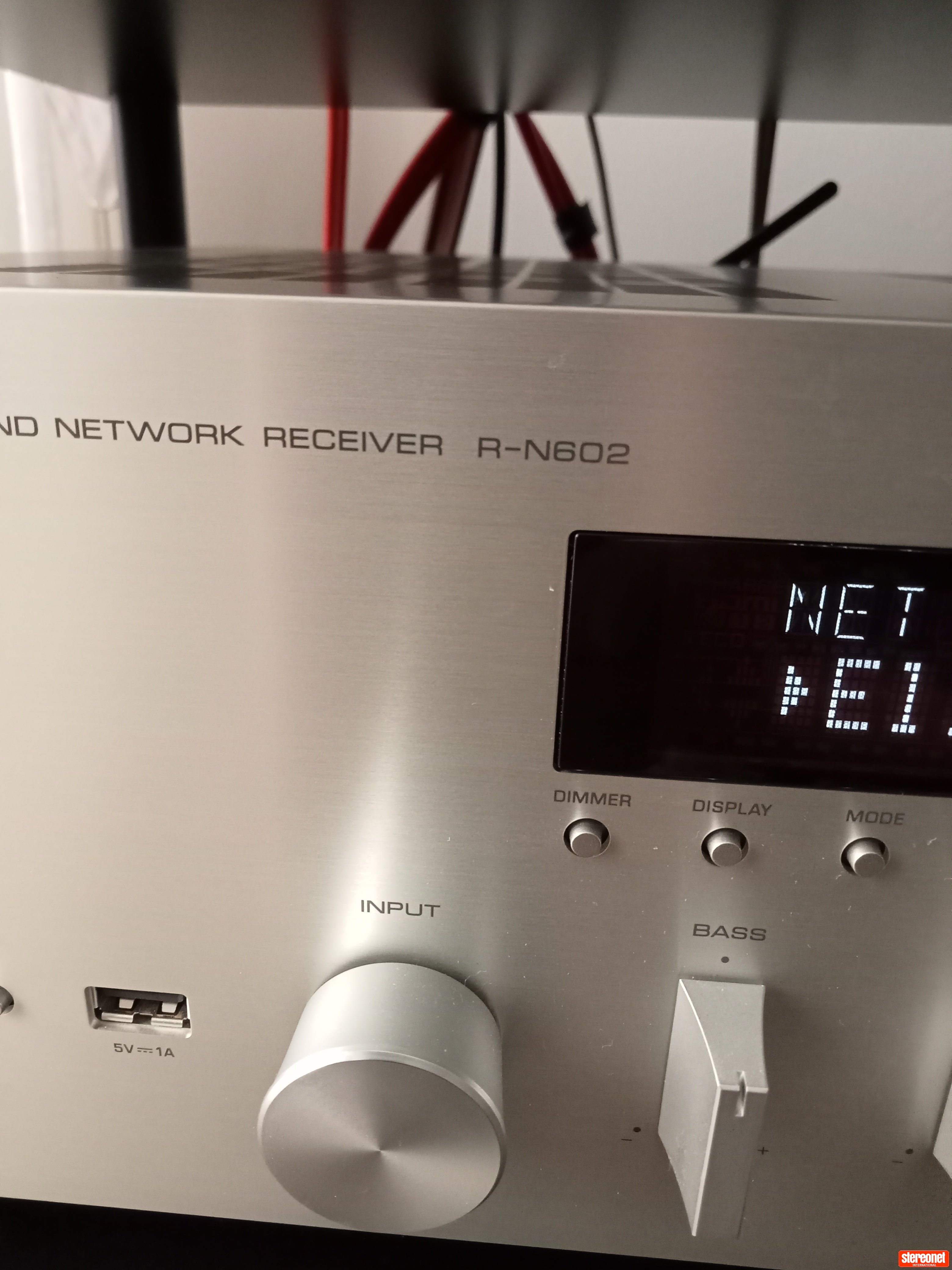 Yamaha R-N602 Stereo Receiver - Integrated Amplifiers - StereoNET