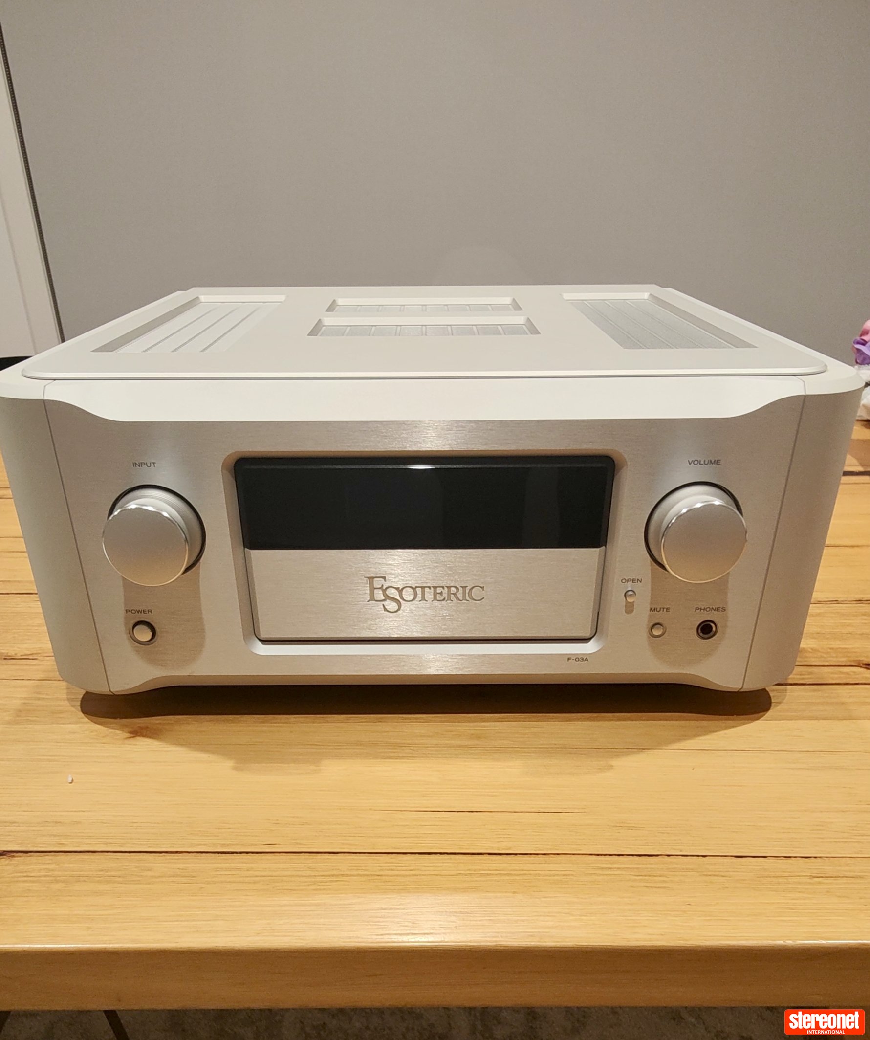 Esoteric F 03A Integrated Amplifier (Solid State) - Integrated ...