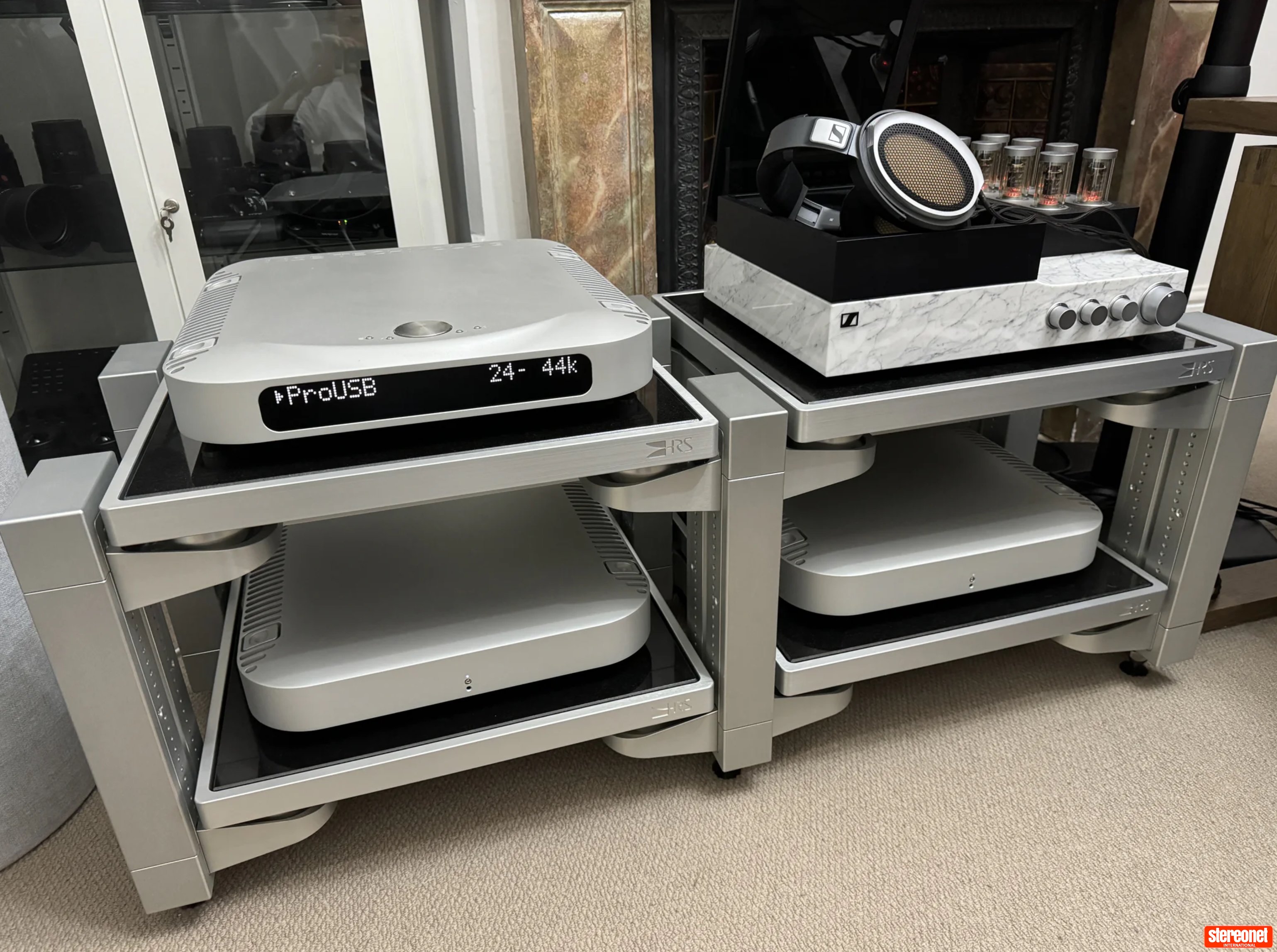 Harmonic Resolution Systems (HRS) Audio Rack Furniture - Racks ...