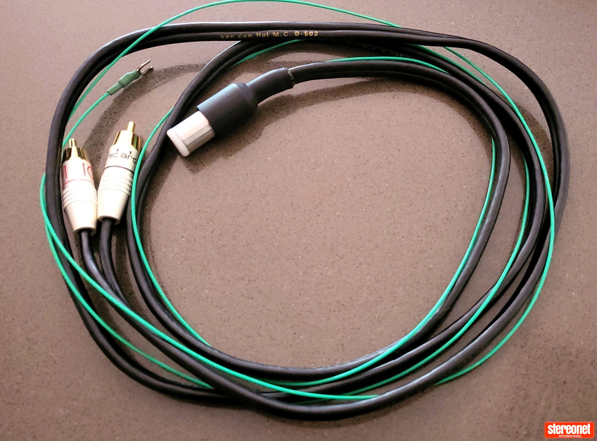 Van Den Hul D502 Interconnect Cables (Phono) - Interconnects - StereoNET
