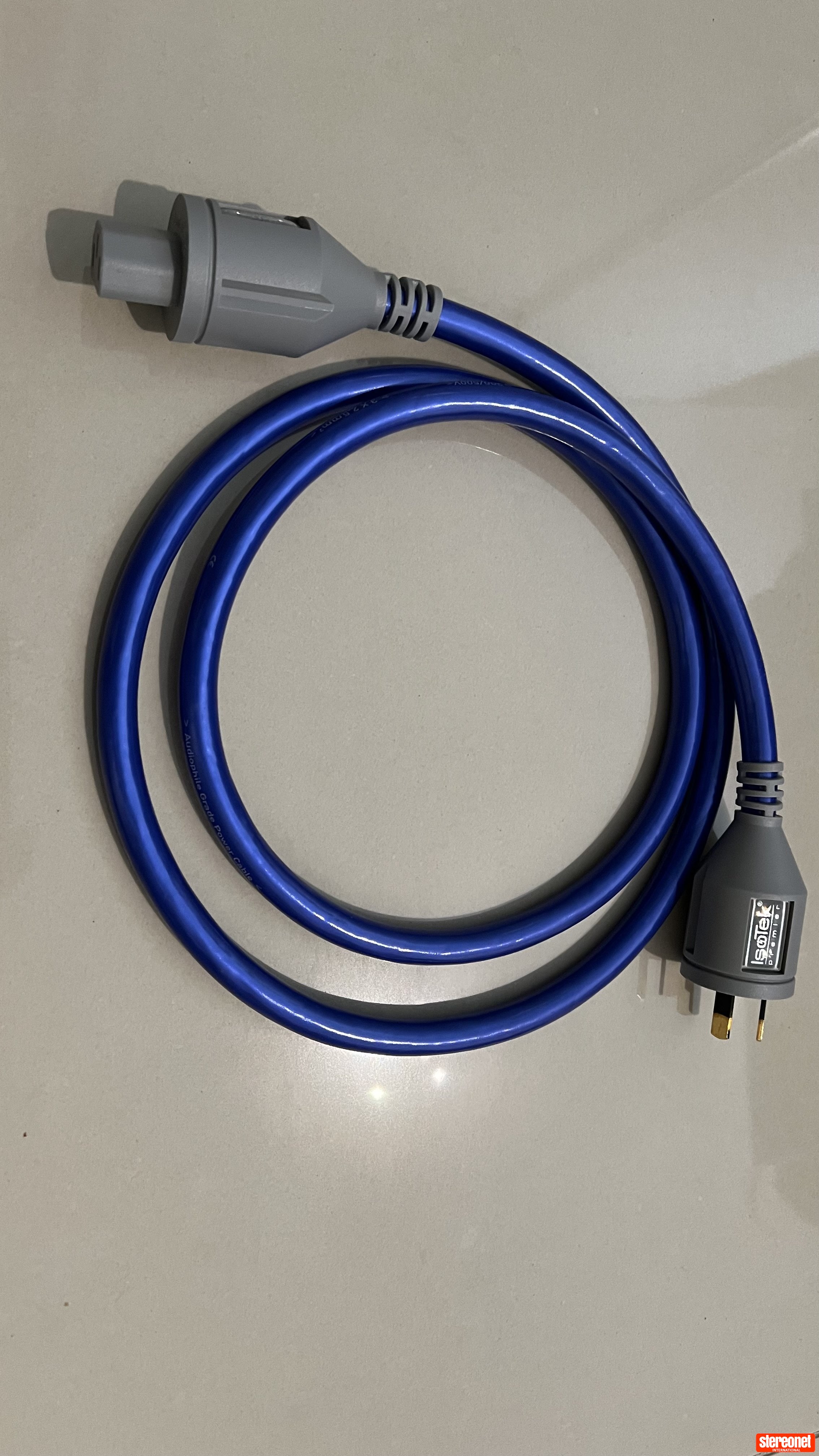IsoTek Premier Power Cable - Power Cables - StereoNET