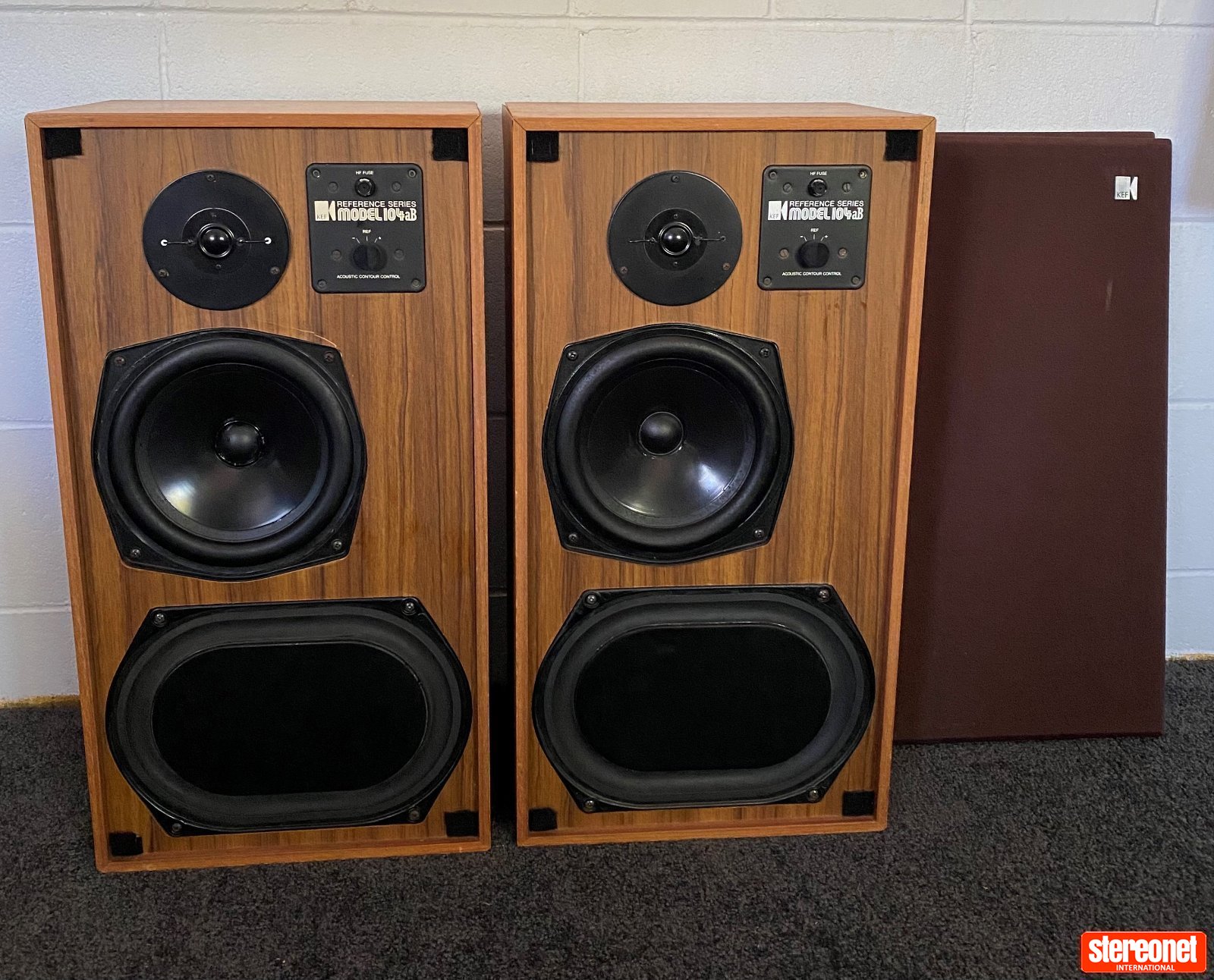 KEF 104ab Bookshelf Loudspeakers - Bookshelf & Small Monitors - StereoNET