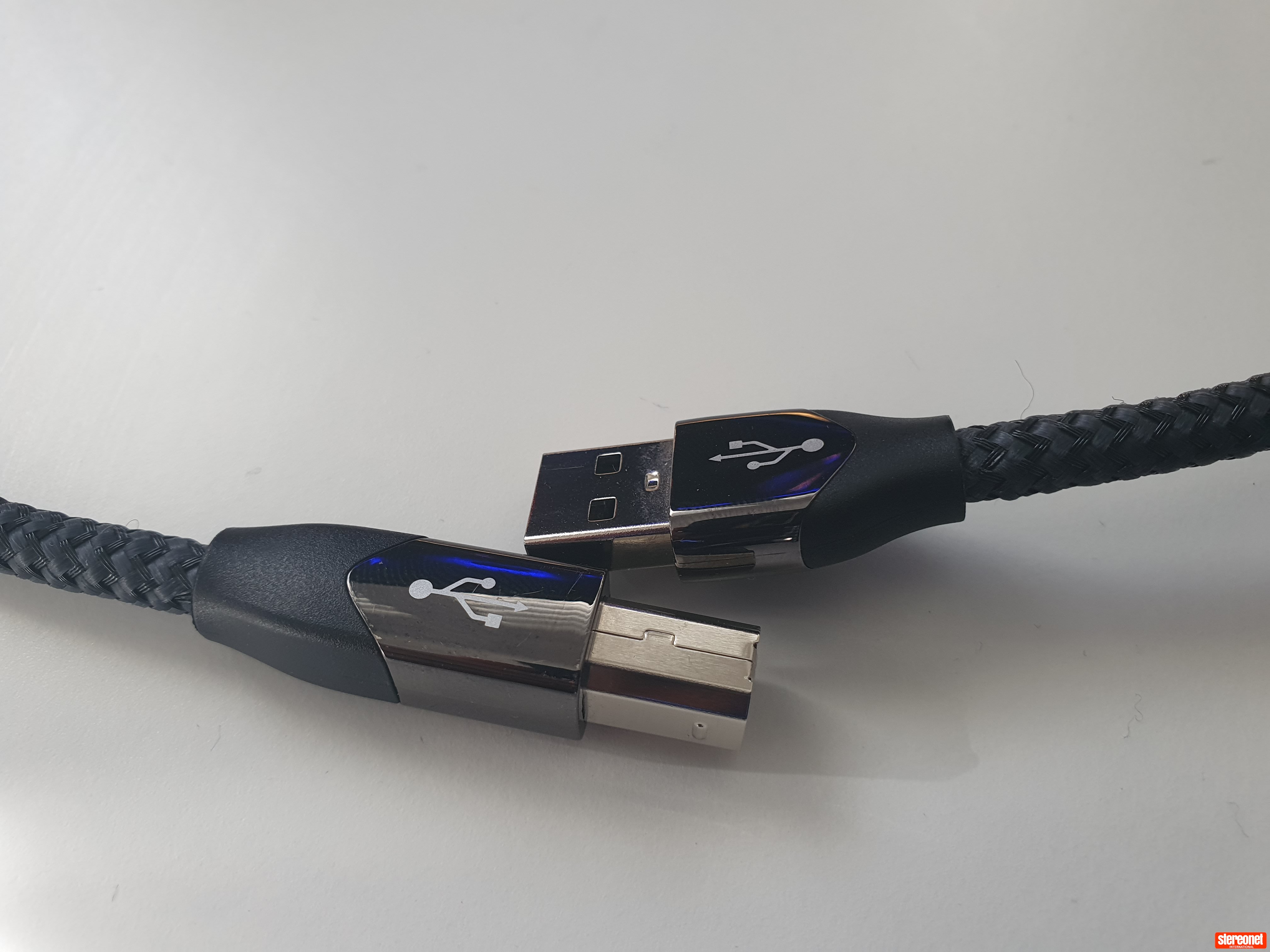 AudioQuest Carbon USB-A to USB-B (0.75m) USB Cable - Digital Cables ...