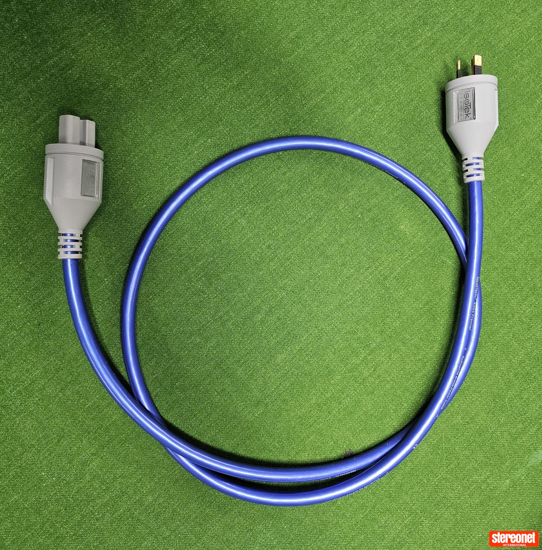 IsoTek Premier Power Cable - Power Cables - StereoNET